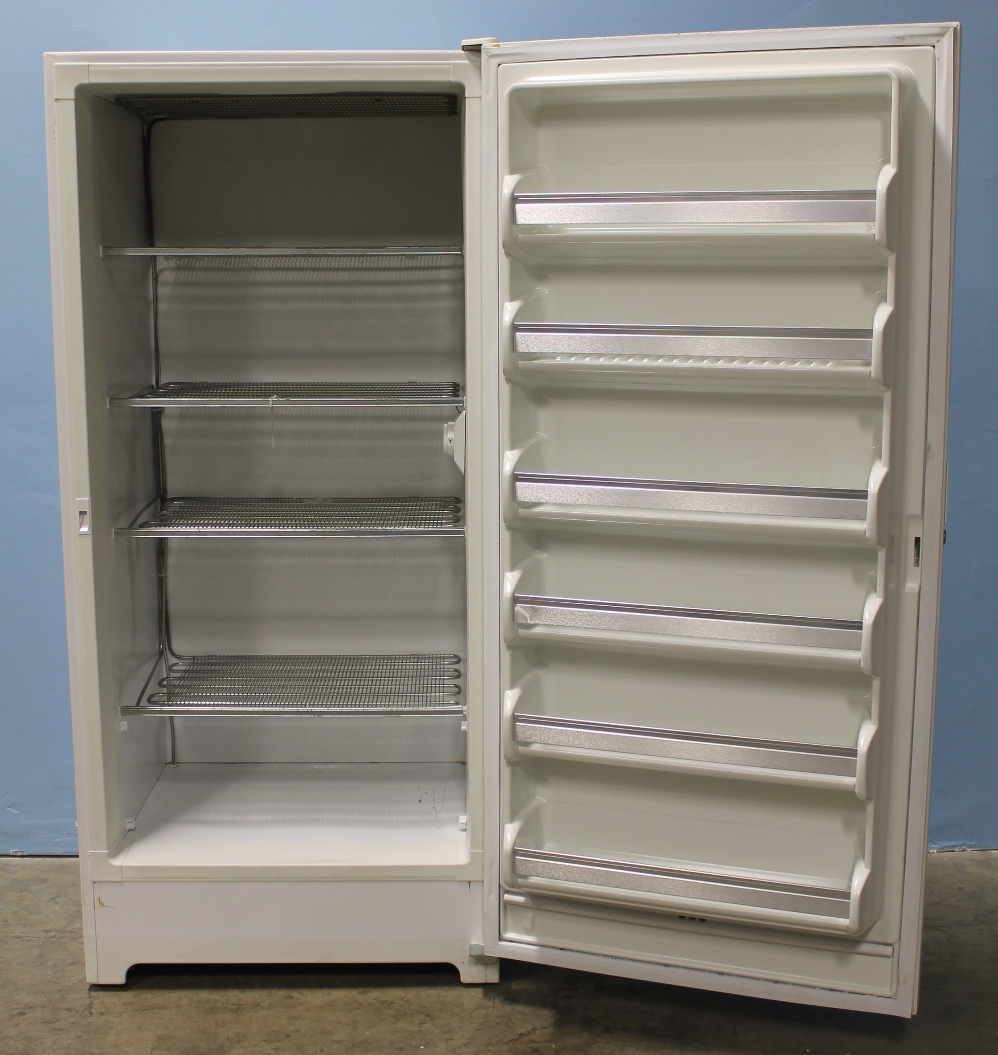 Fisher Scientific -20C Freezer Model F1821LFA14