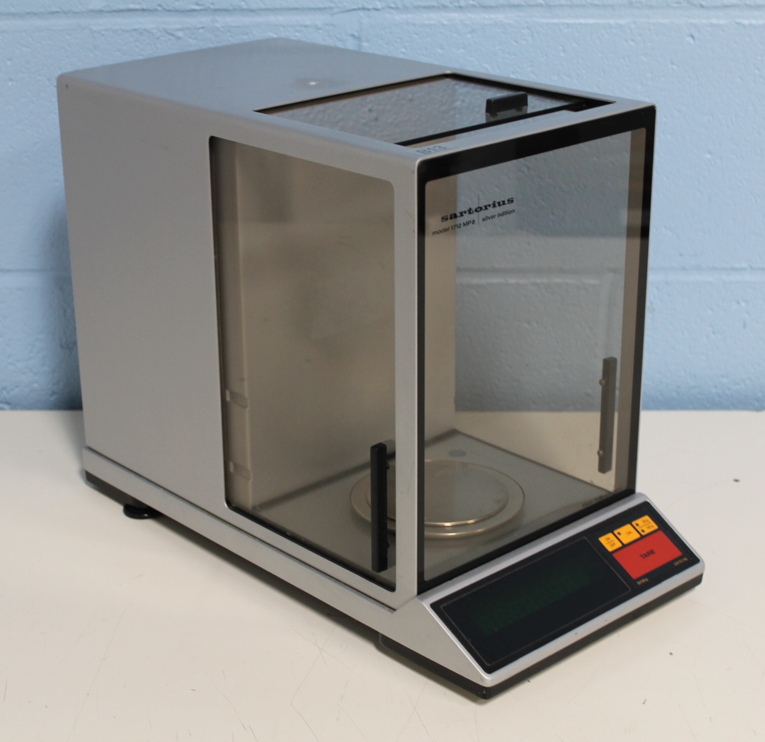 Sartorius 1712 MP8 Dual Range SemiMicro Electronic Analytical Balance