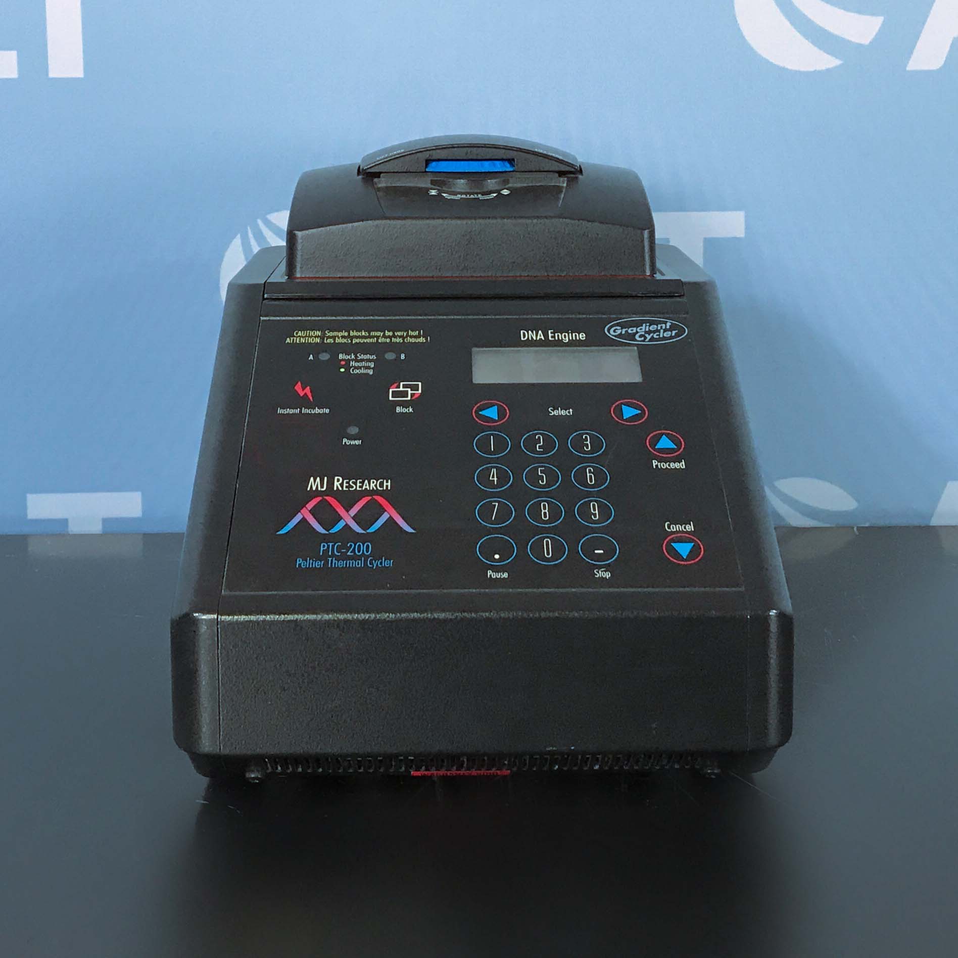 MJ Research PTC-200 Gradient Peltier Thermal Cycler With 96-Well Alpha ...