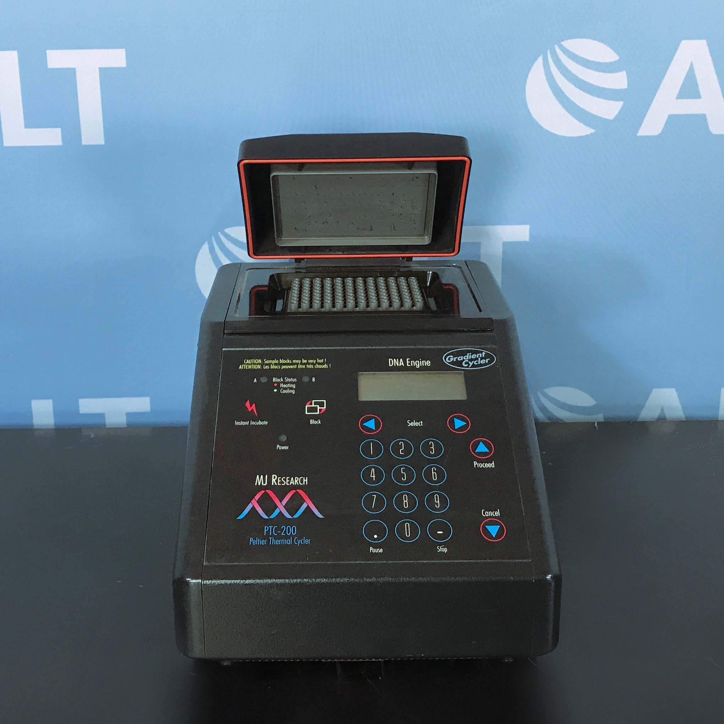 MJ Research PTC-200 Gradient Peltier Thermal Cycler With 96-Well Alpha ...