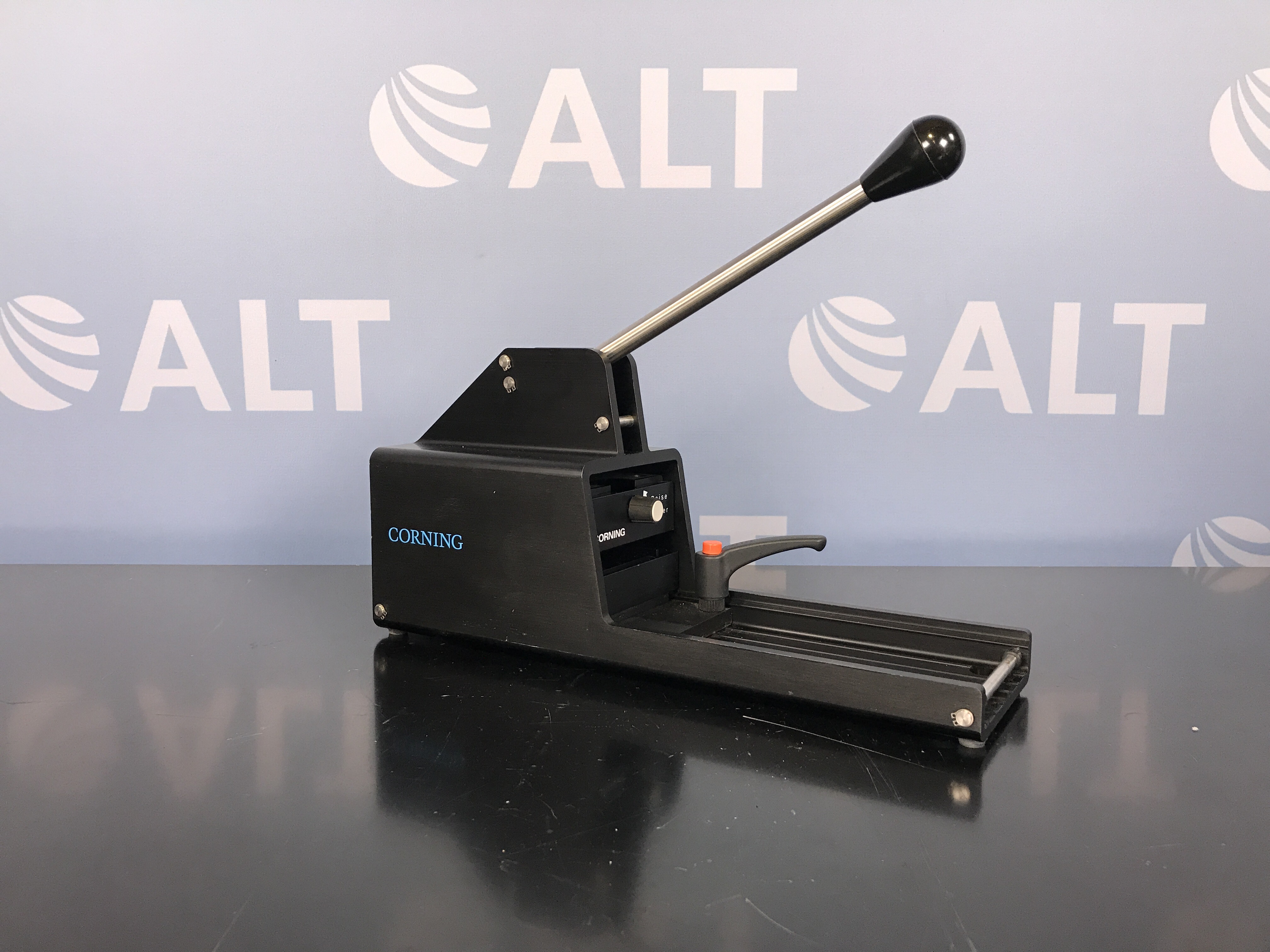 Corning Microplate Sealer Storage Mat Applicator 3081 - ALT | American ...