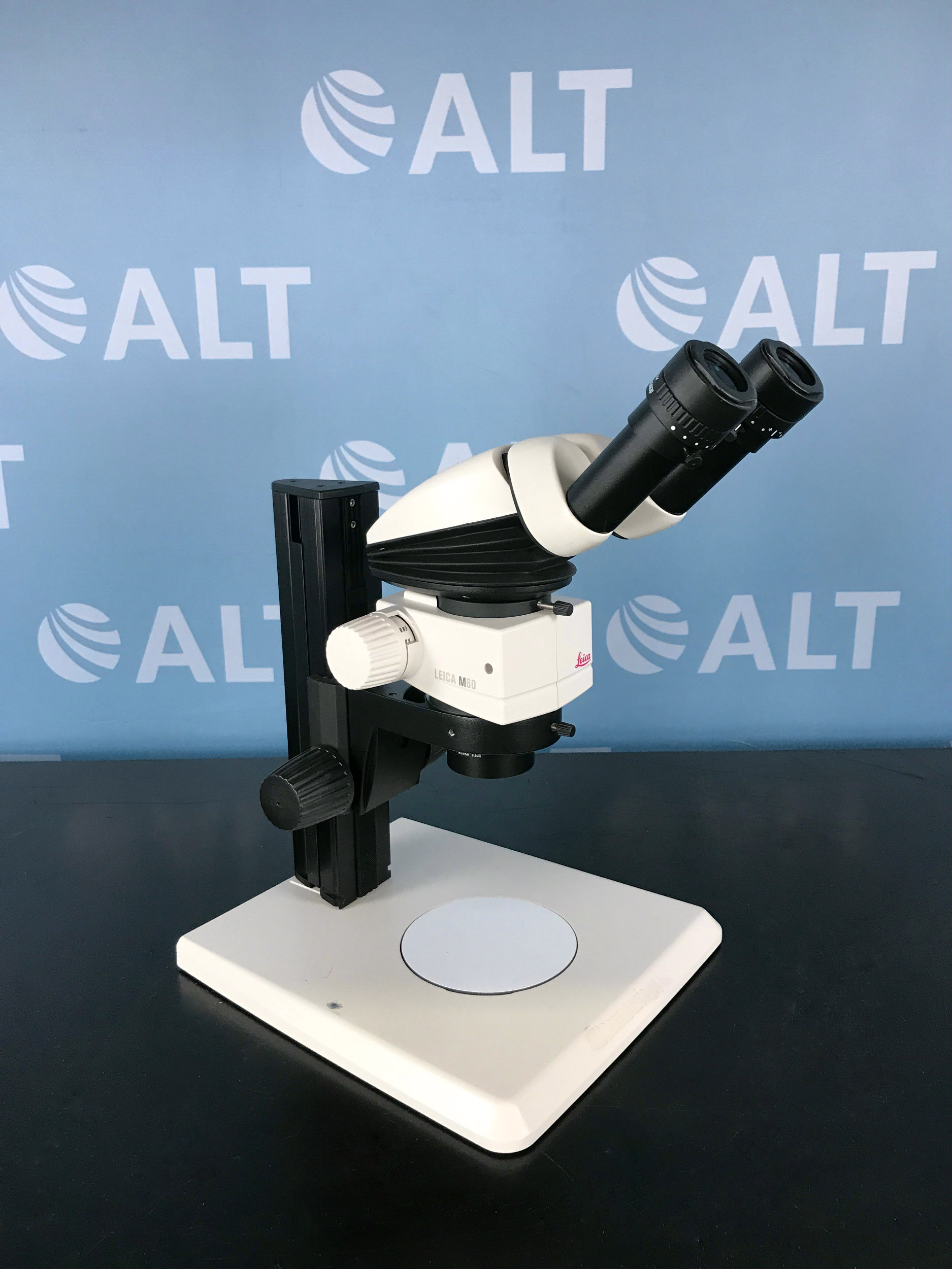 Leica M60 Stereo Microscope