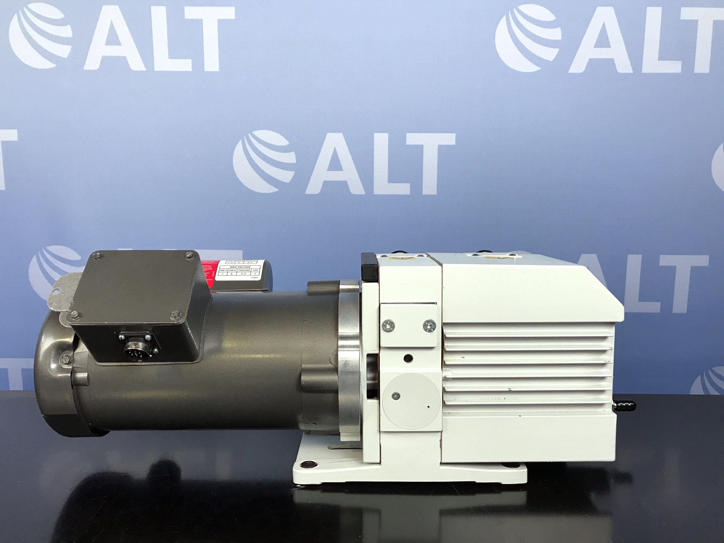Trivac D8B Rotary Vane Dual Stage Mechanical Vacuum Pump