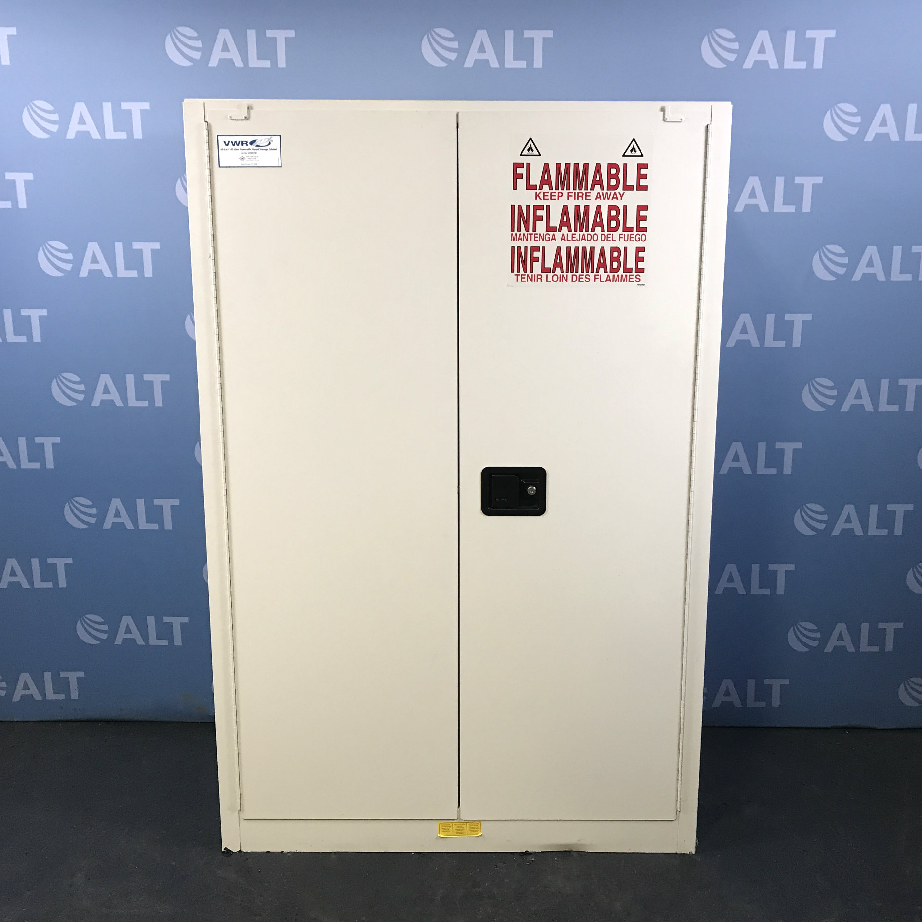 VWR 45 Gal Flammable Liquid Storage Cabinet 82006-890