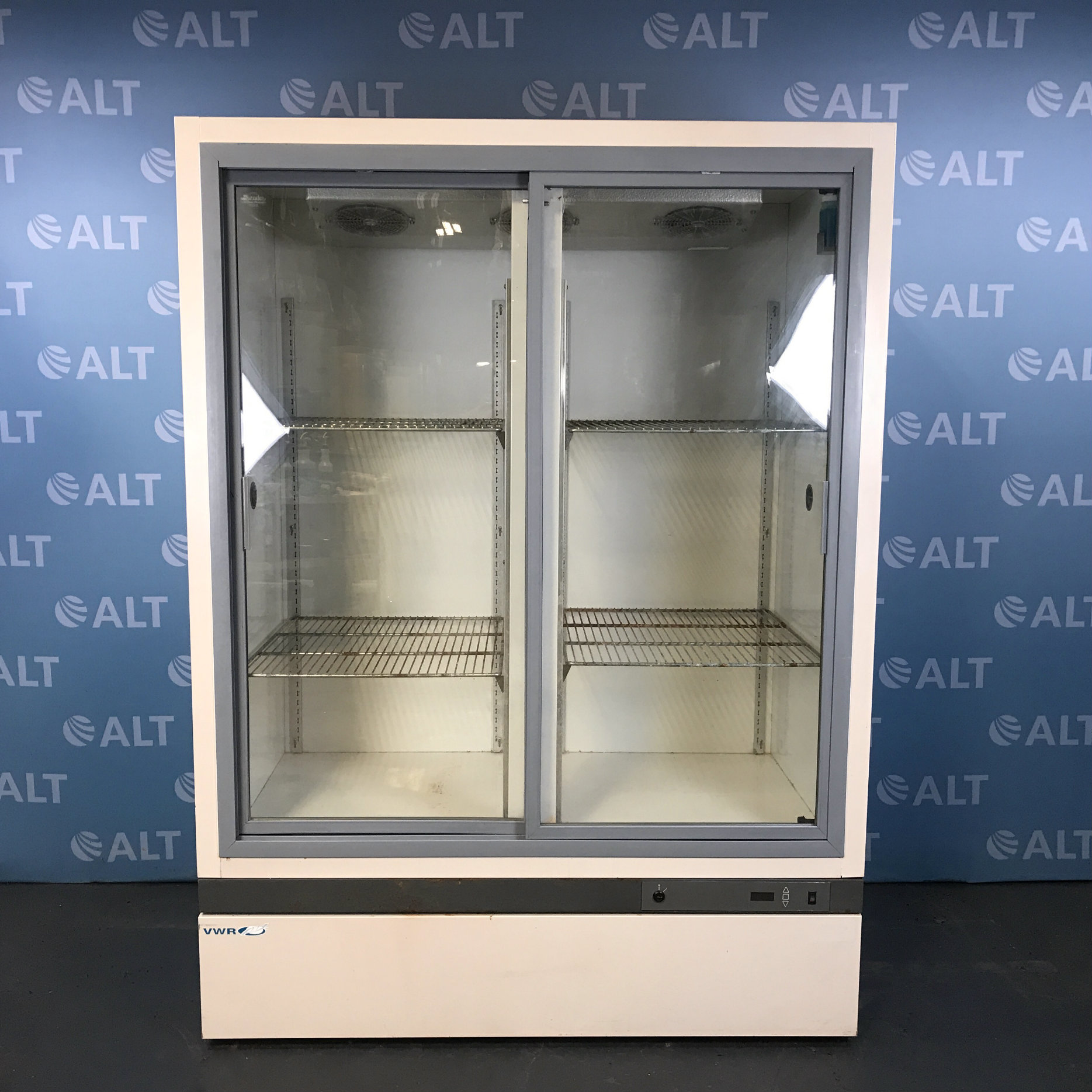 VWR/Kendro Model VCR445A Dual Door Chromatography Refrigerator