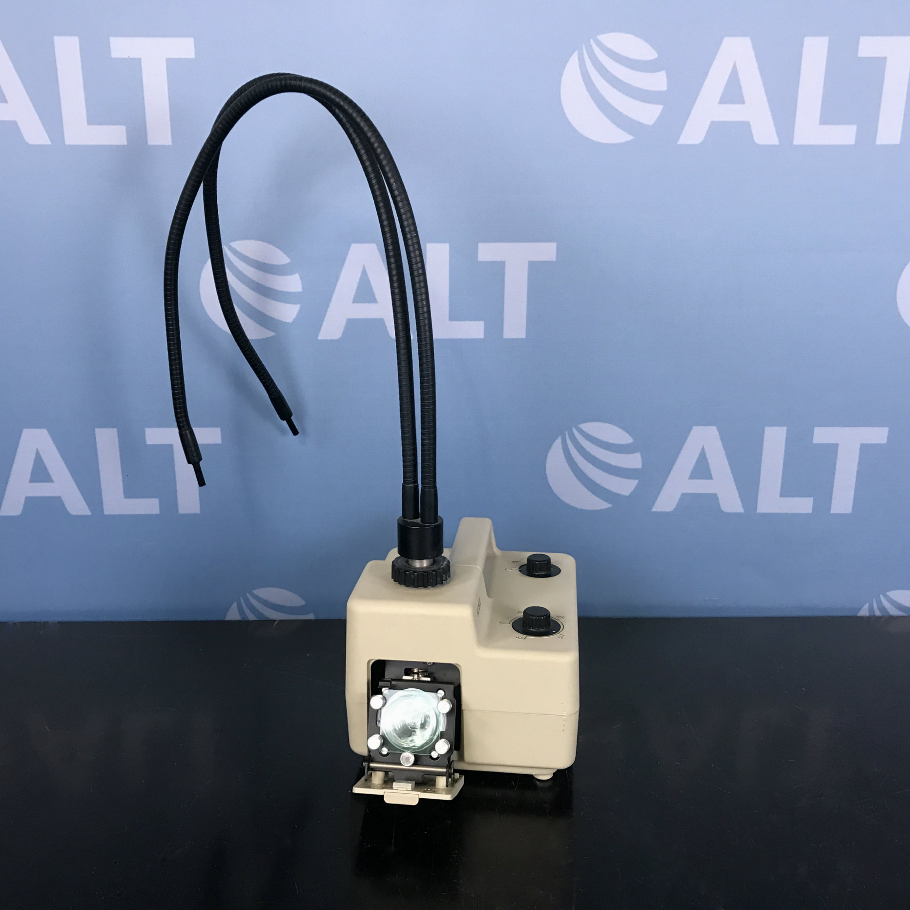 Schott KL1500 Cold Light Source