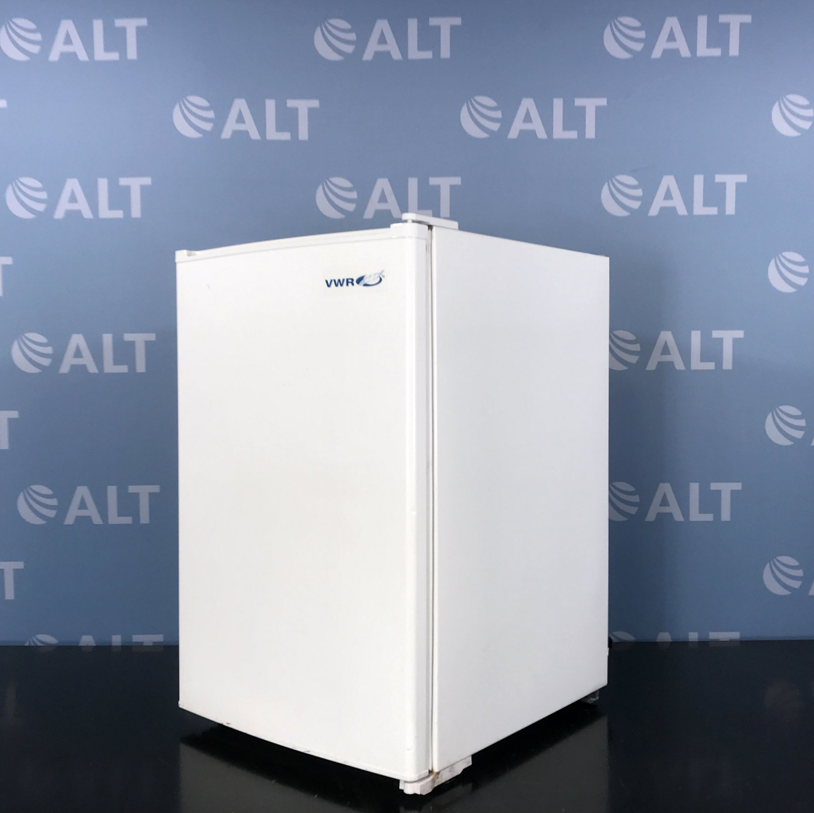 VWR HF-5015 Undercounter Laboratory Freezer