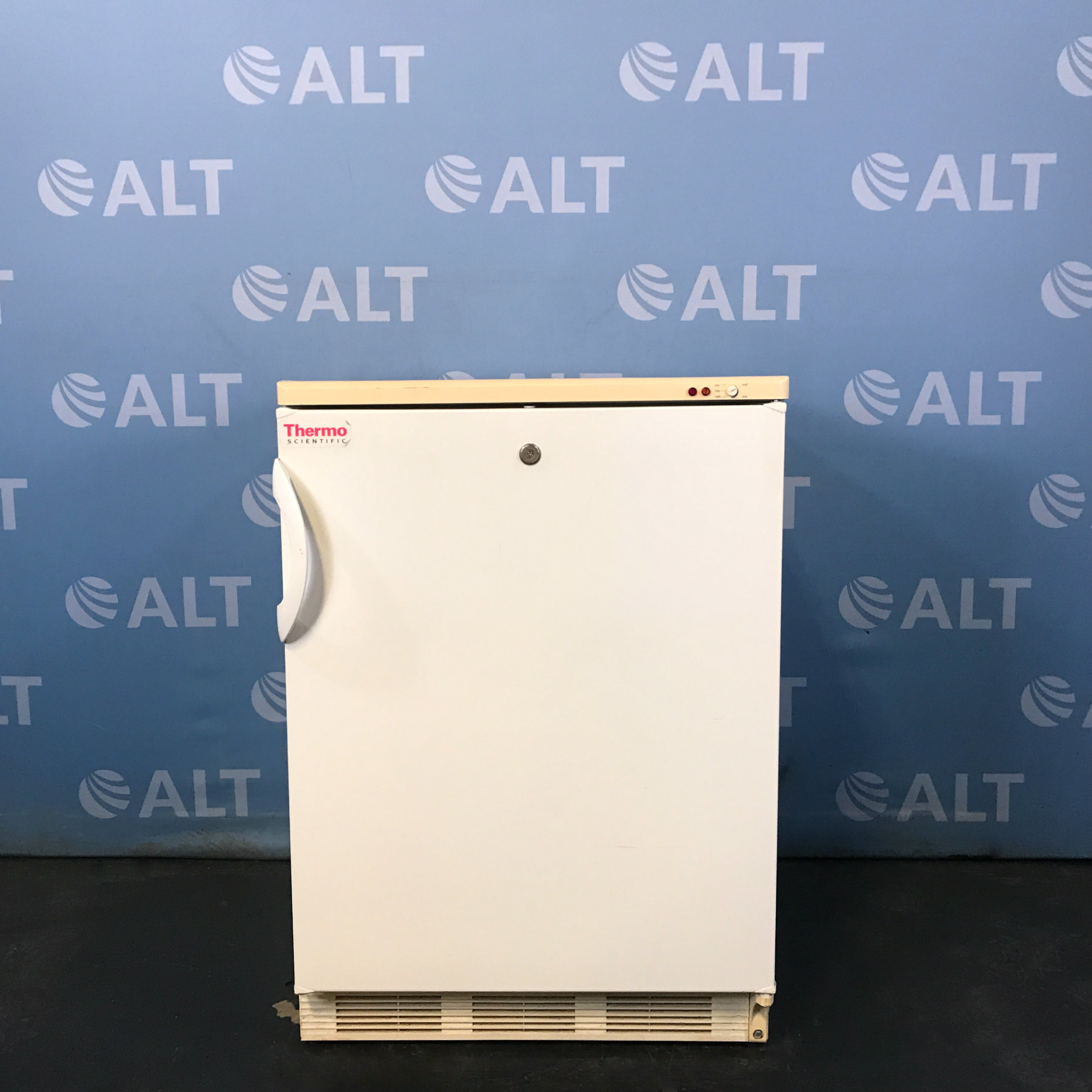 Thermo Scientific -20C Laboratory Freezer, 3.2 cu ft Model 3753