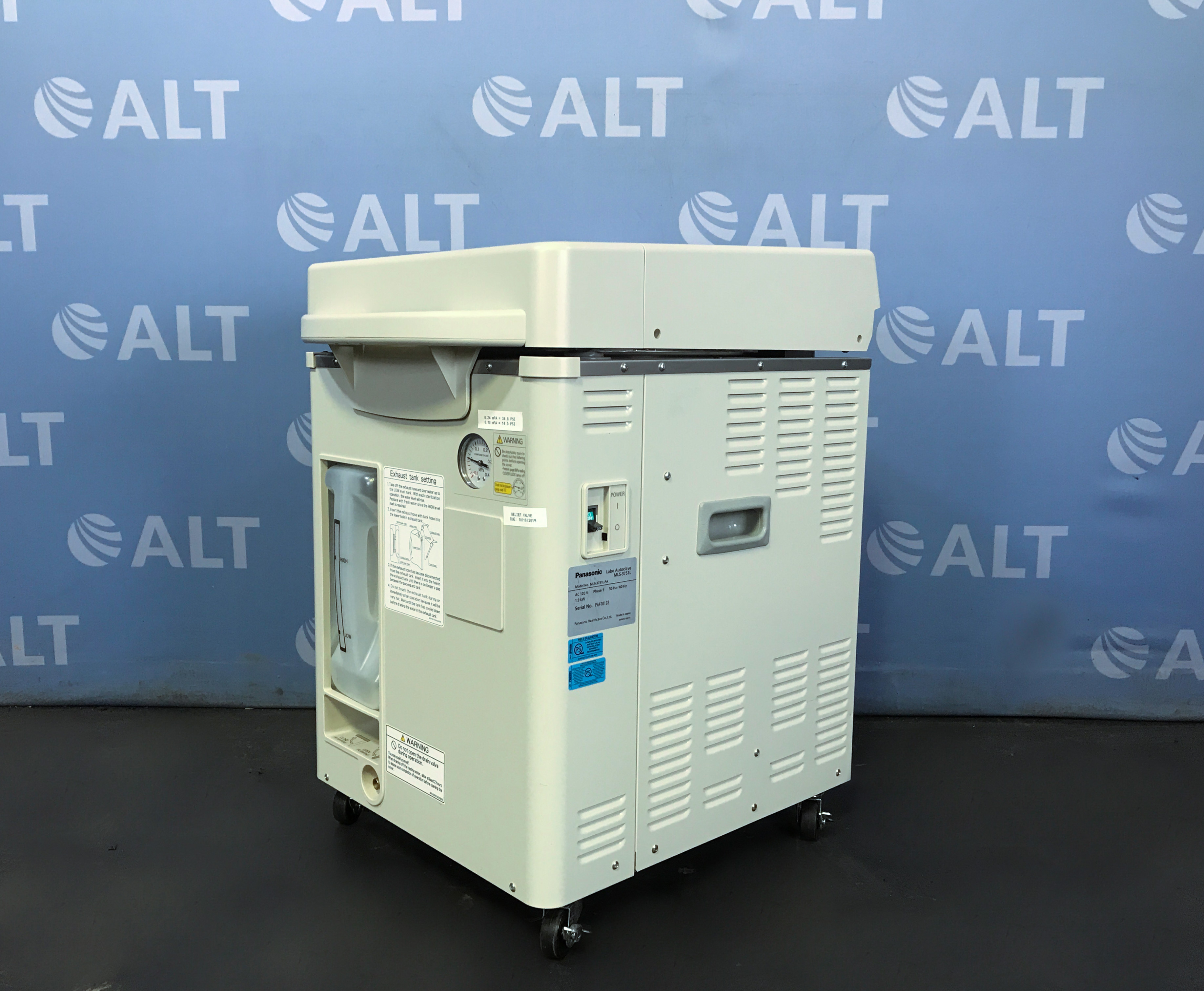 Panasonic MLS-3751L Compact Top-Loading Autoclave