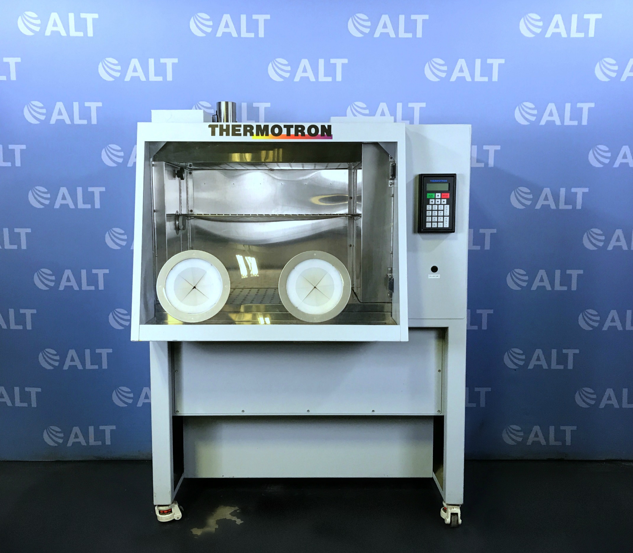 Thermotron CDS-5 - Cytogenetic Environmental Chamber