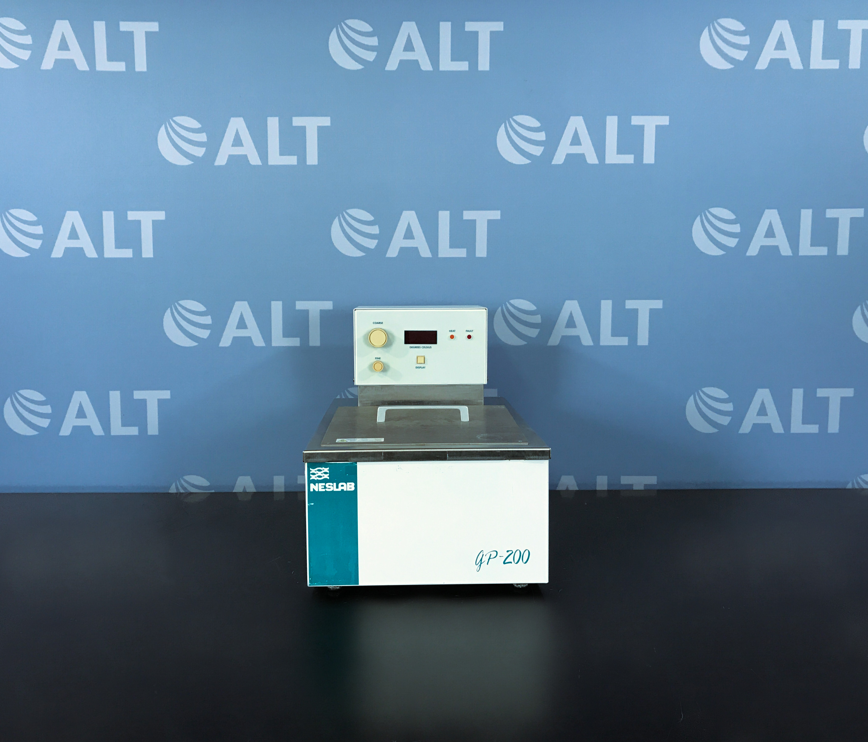 Neslab GP-200 Water bath