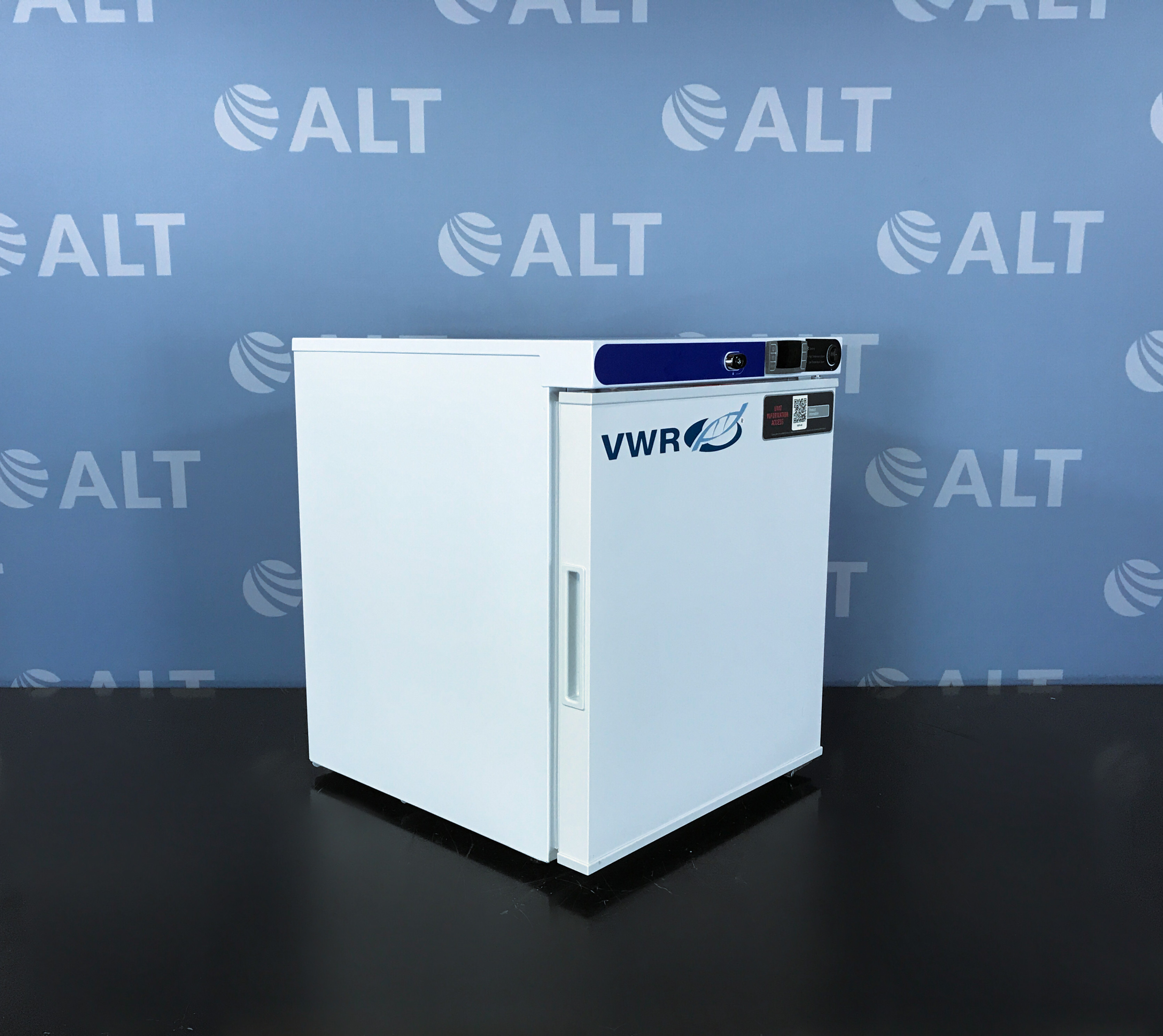 VWR Undercounter Freestanding Refrigerator Model HCUCFS-0104 (10819-646)
