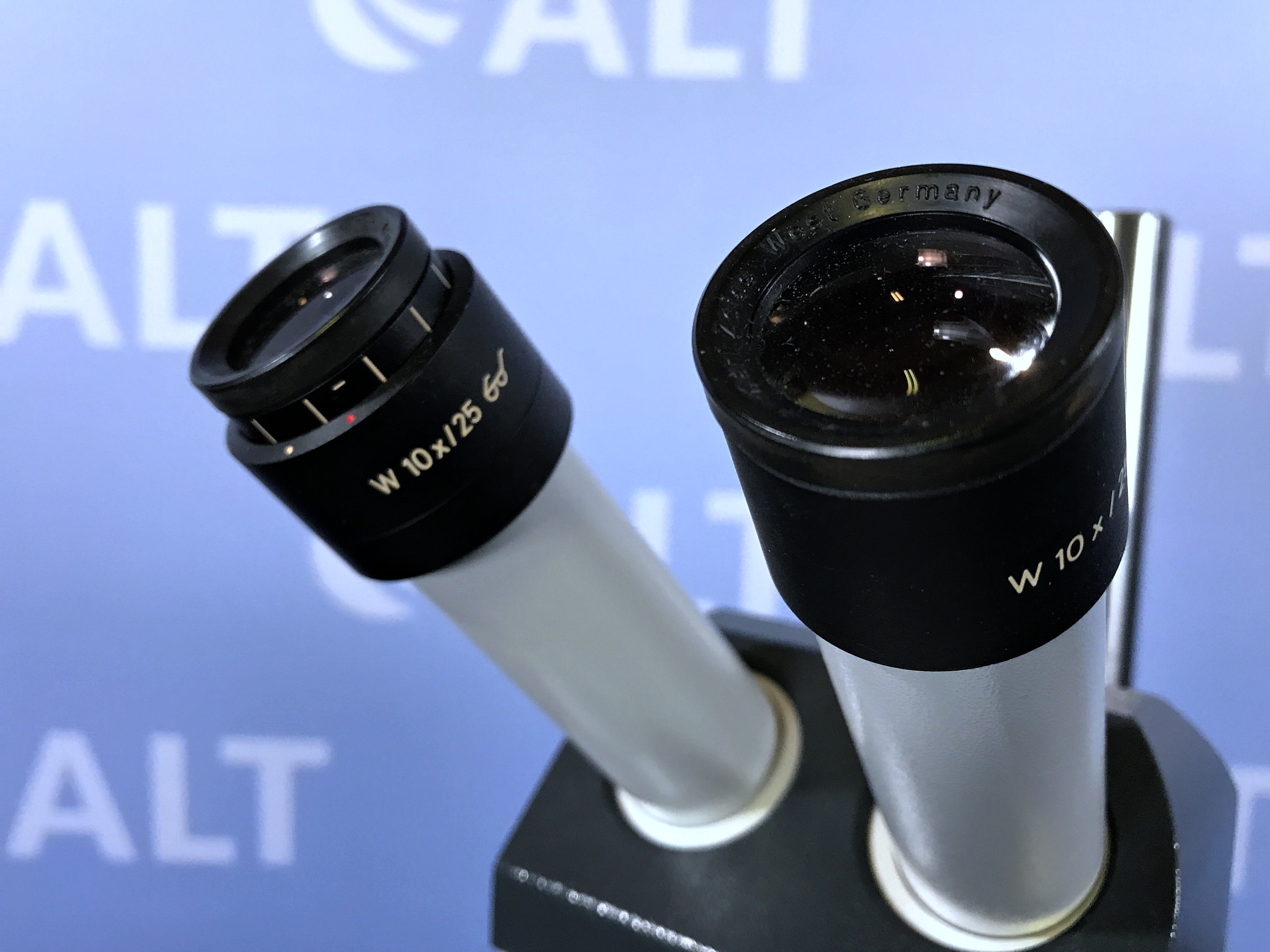 Zeiss Stemi DV4 Microscope