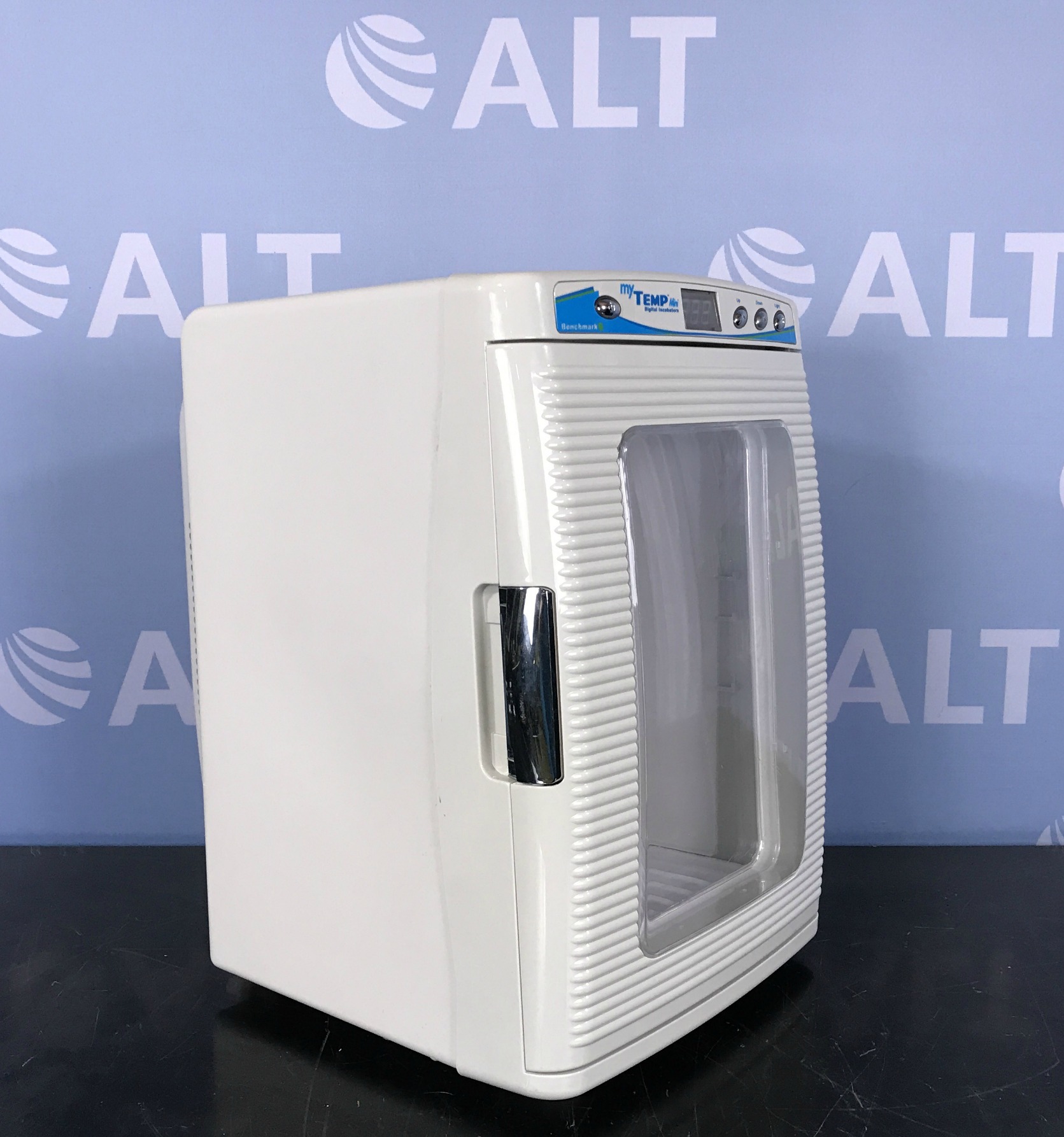 Benchmark Scientific MyTemp Mini Digital Incubator Model H2200-H