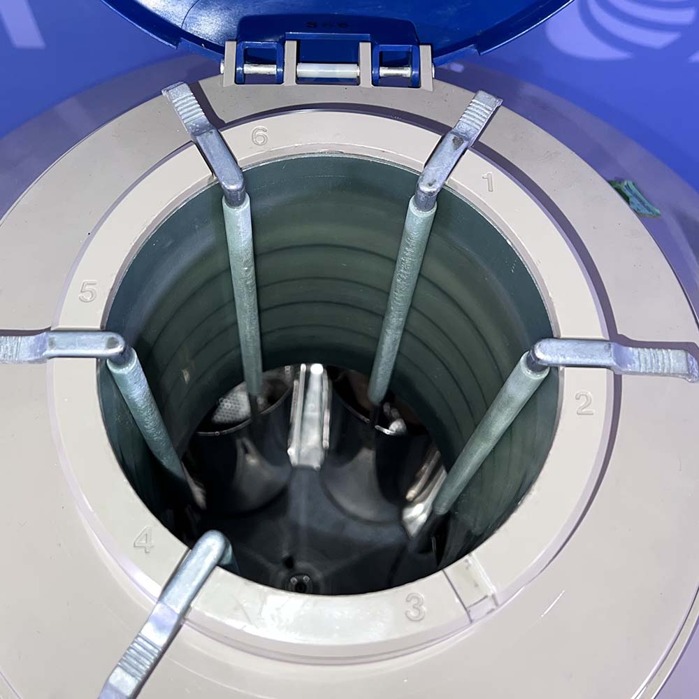 Union Carbide 35VHC Cryogenic Storage Vessel