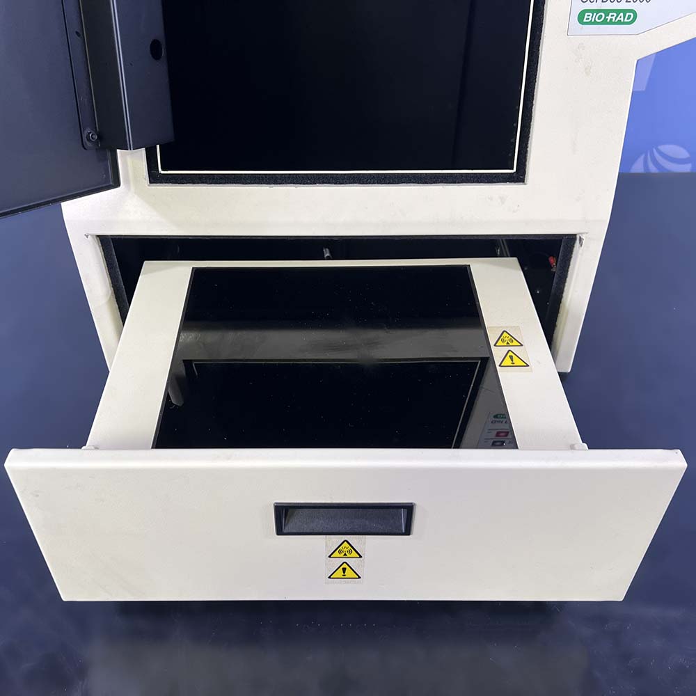 Bio-Rad Gel Doc 2000 Imaging System