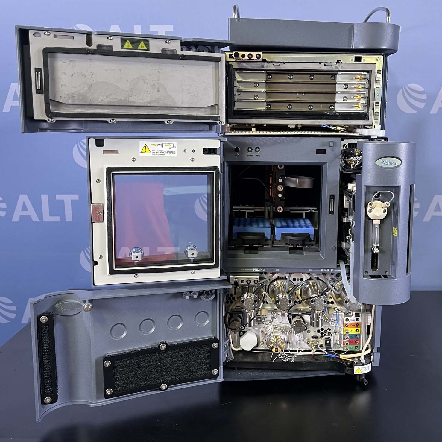 Waters Acquity UPLC System With Binary Solvent Manager And TUV Detector