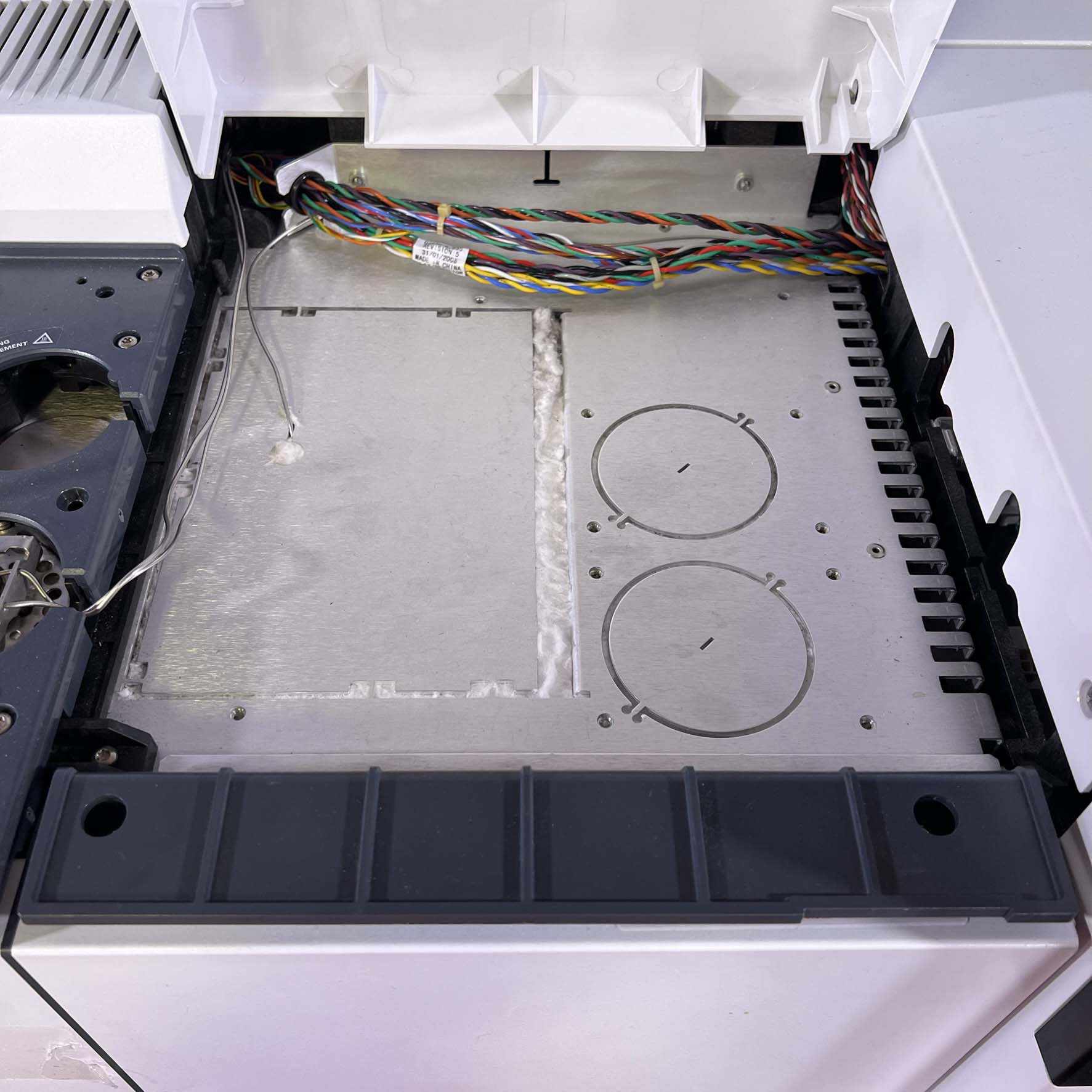 Agilent 7890A GC With Split/Splitless Inlet, 5975C Inert MSD with ...