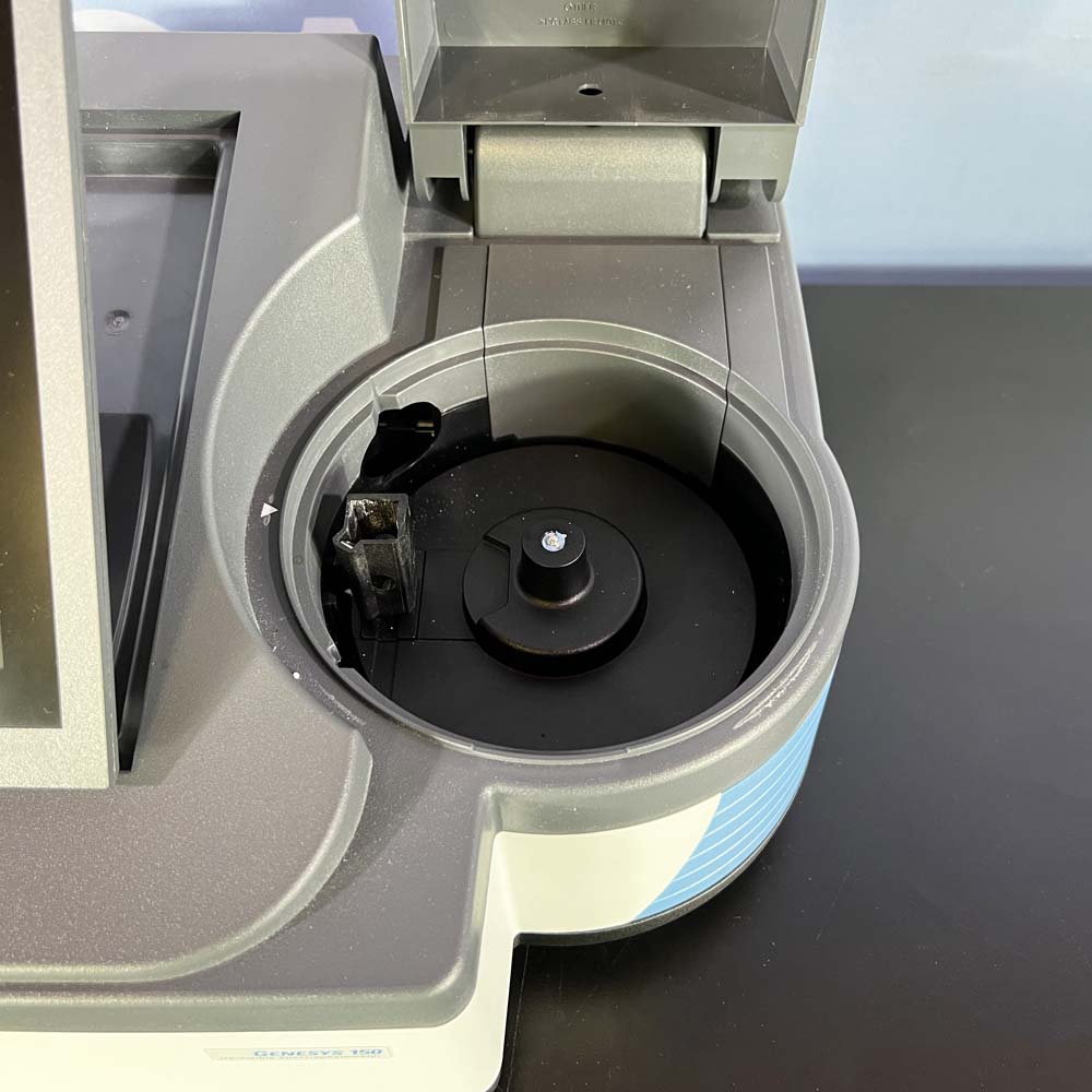 Thermo Scientific Genesys 150 Spectrophotometer