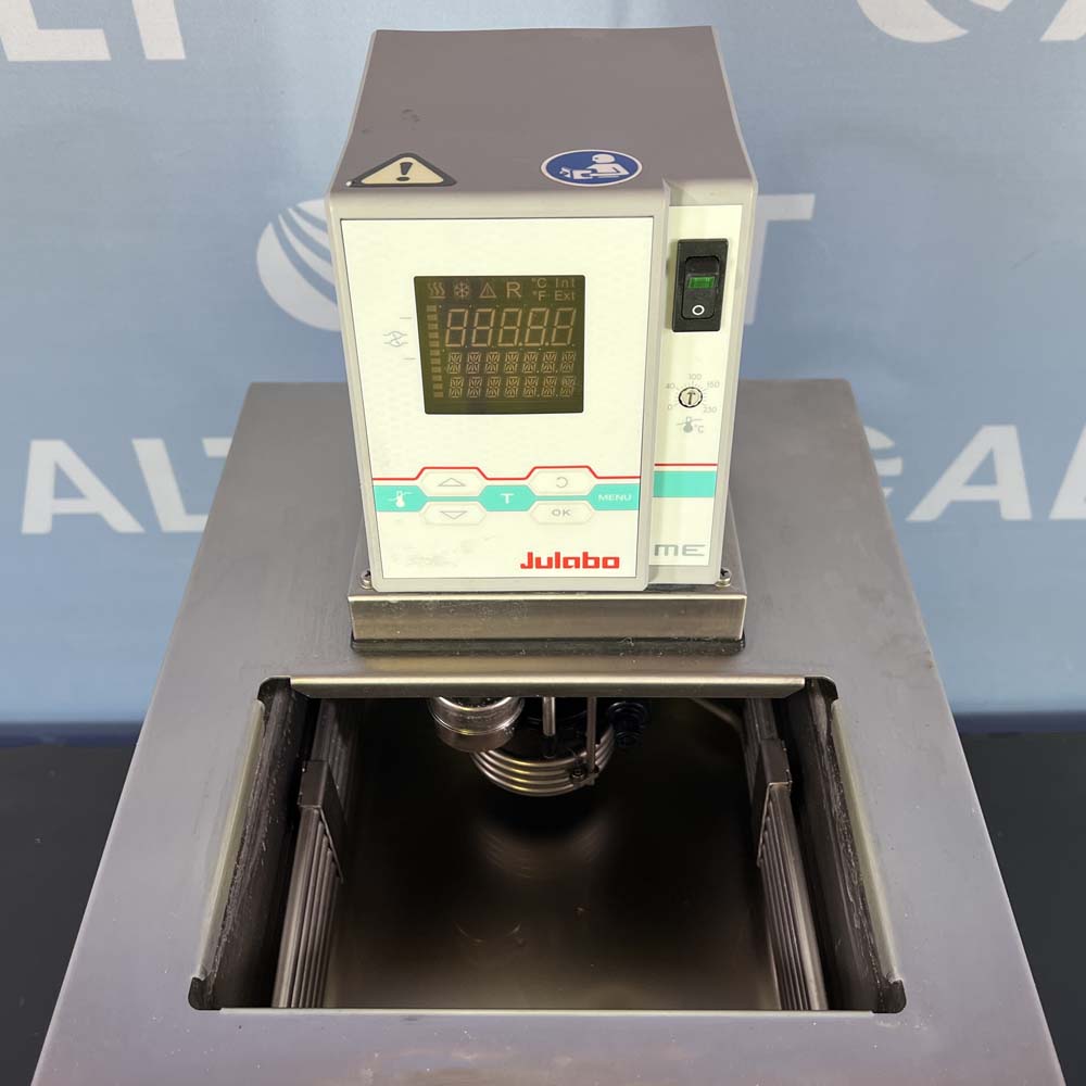 Julabo F32 Refrigerated/Heating Circulator With ME Controller