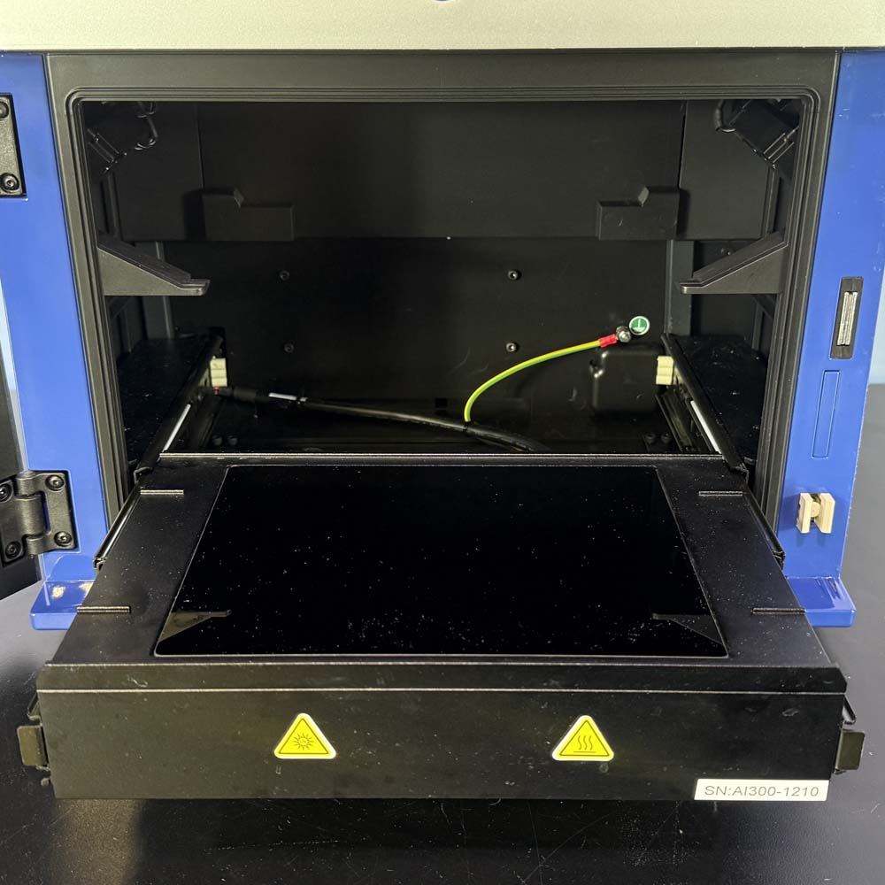 Azure Biosystems Azure 300 Chemiluminescent Western Blot Imager