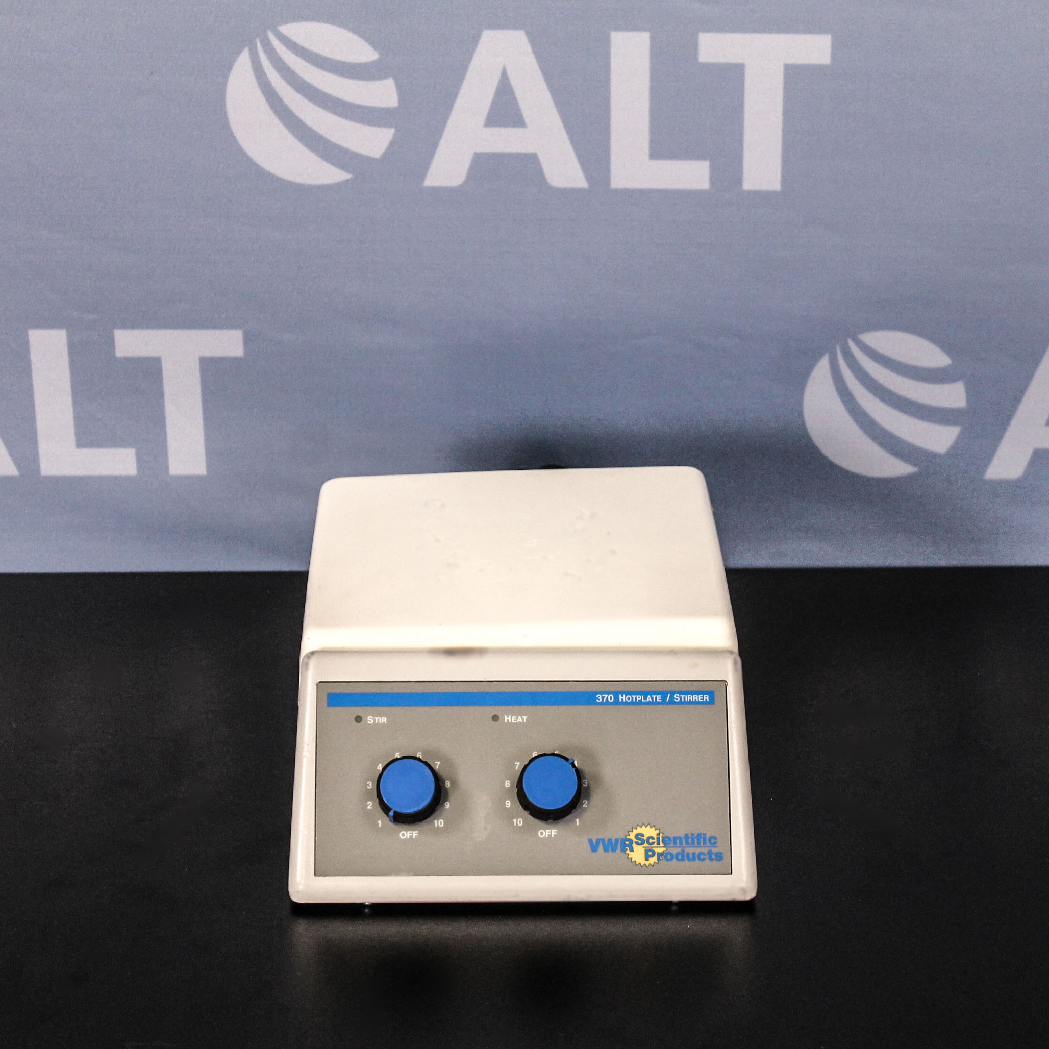 VWR Scientific Model 370 Hot Plate/Stirrer