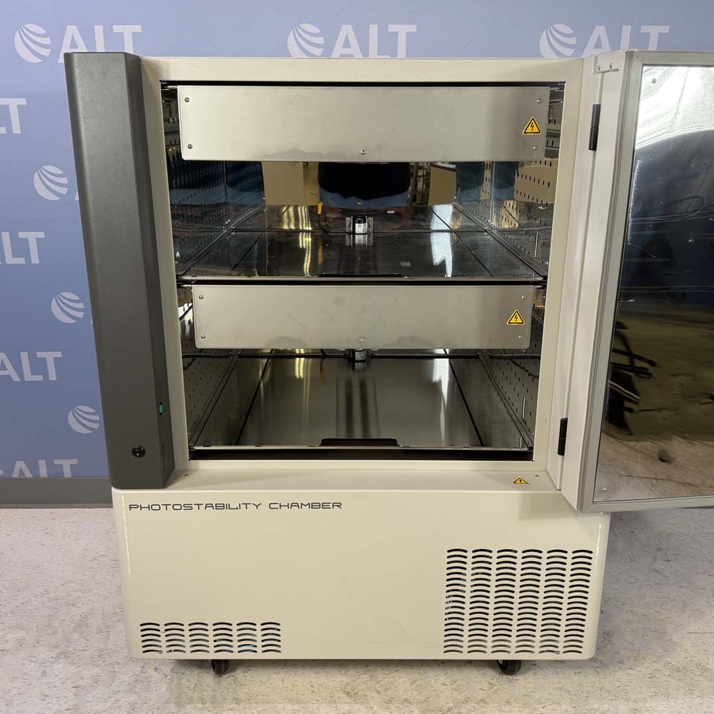 Caron 6545-1 Refrigerated Photostability Chamber