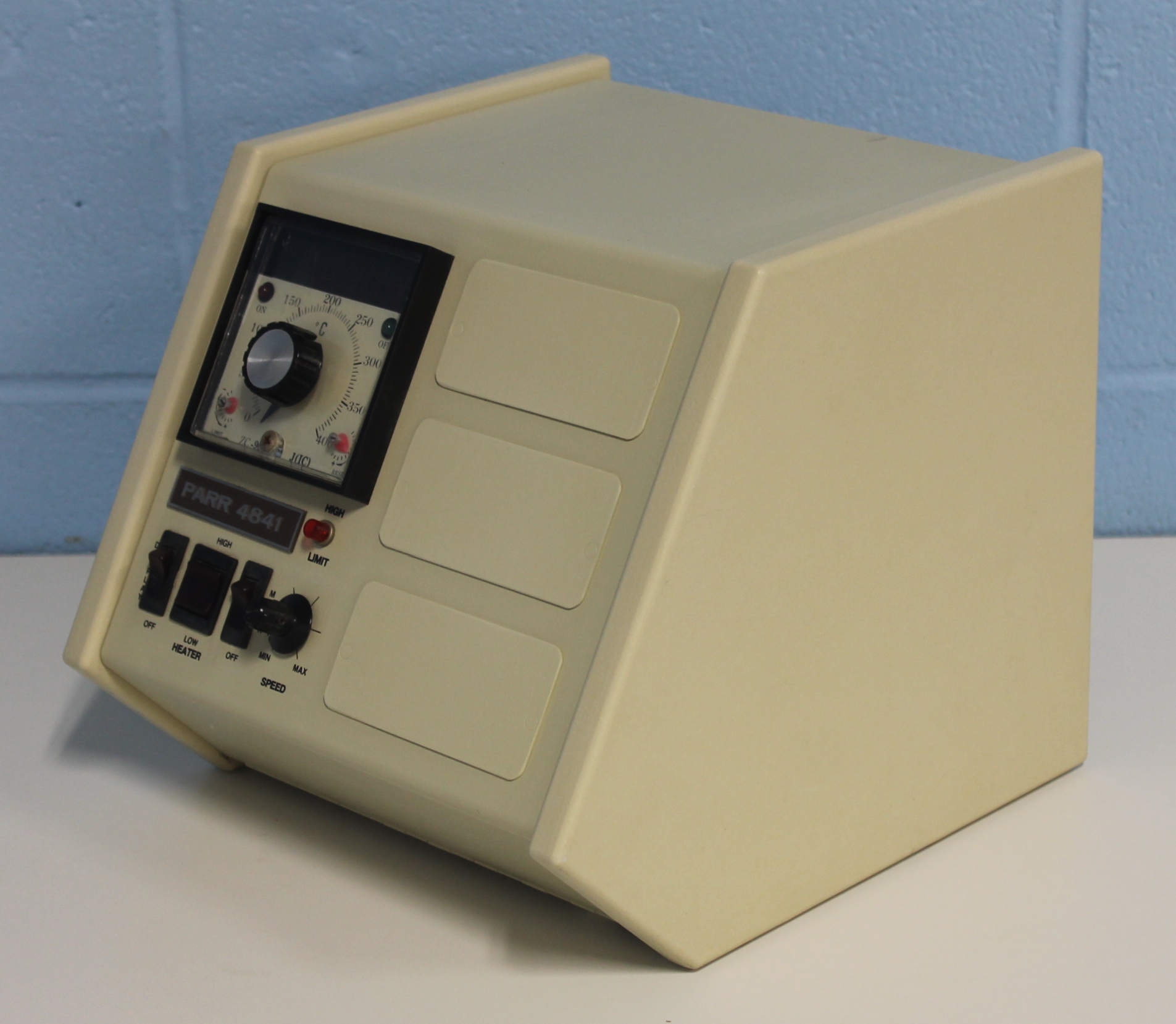 Parr 4841 Temperature Controller