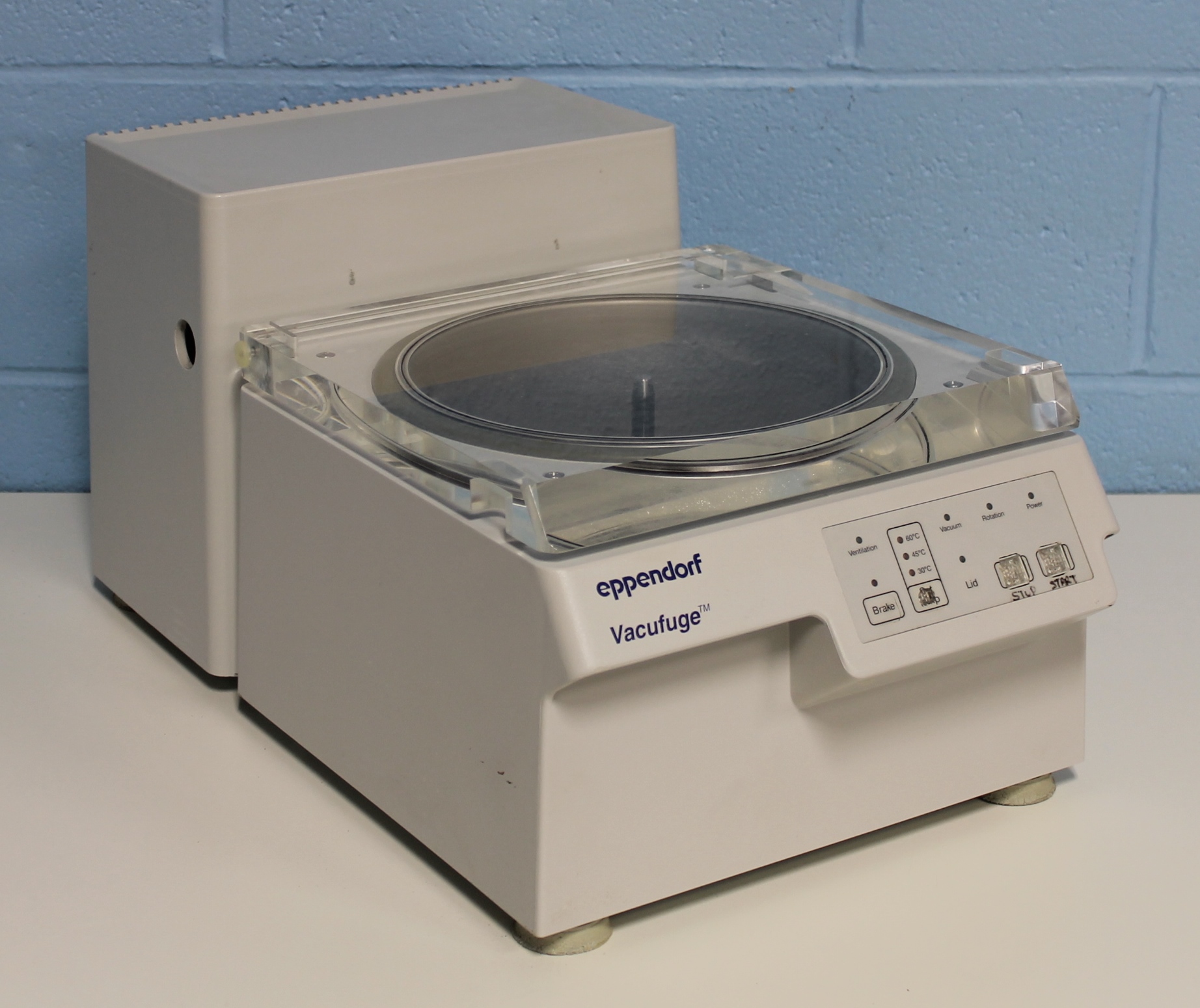 Eppendorf 5301 Vacufuge Vacuum Concentrator - ALT | American Laboratory ...