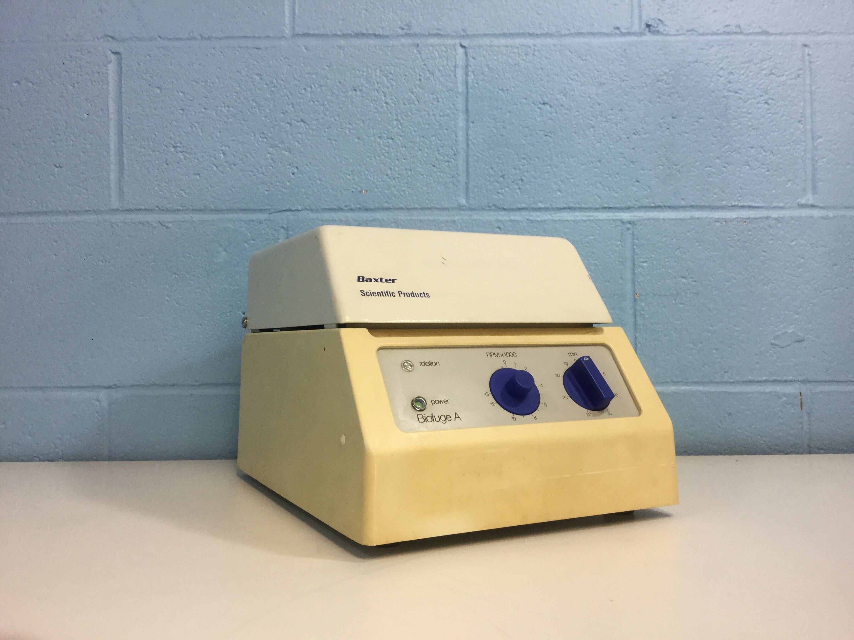 Baxter Scientific Biofuge A Centrifuge Model 1217 with Rotor