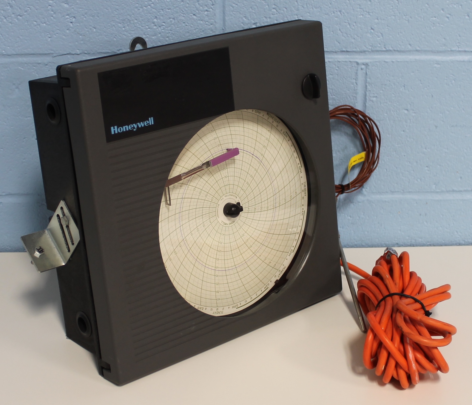 Honeywell DR4300 Circular Chart Recorder