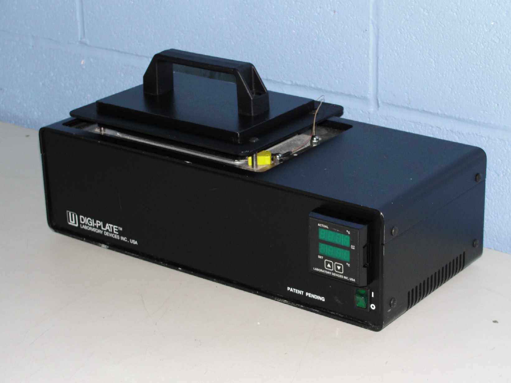 Laboratory Devices Digi-Plate Programmable Plate Heater