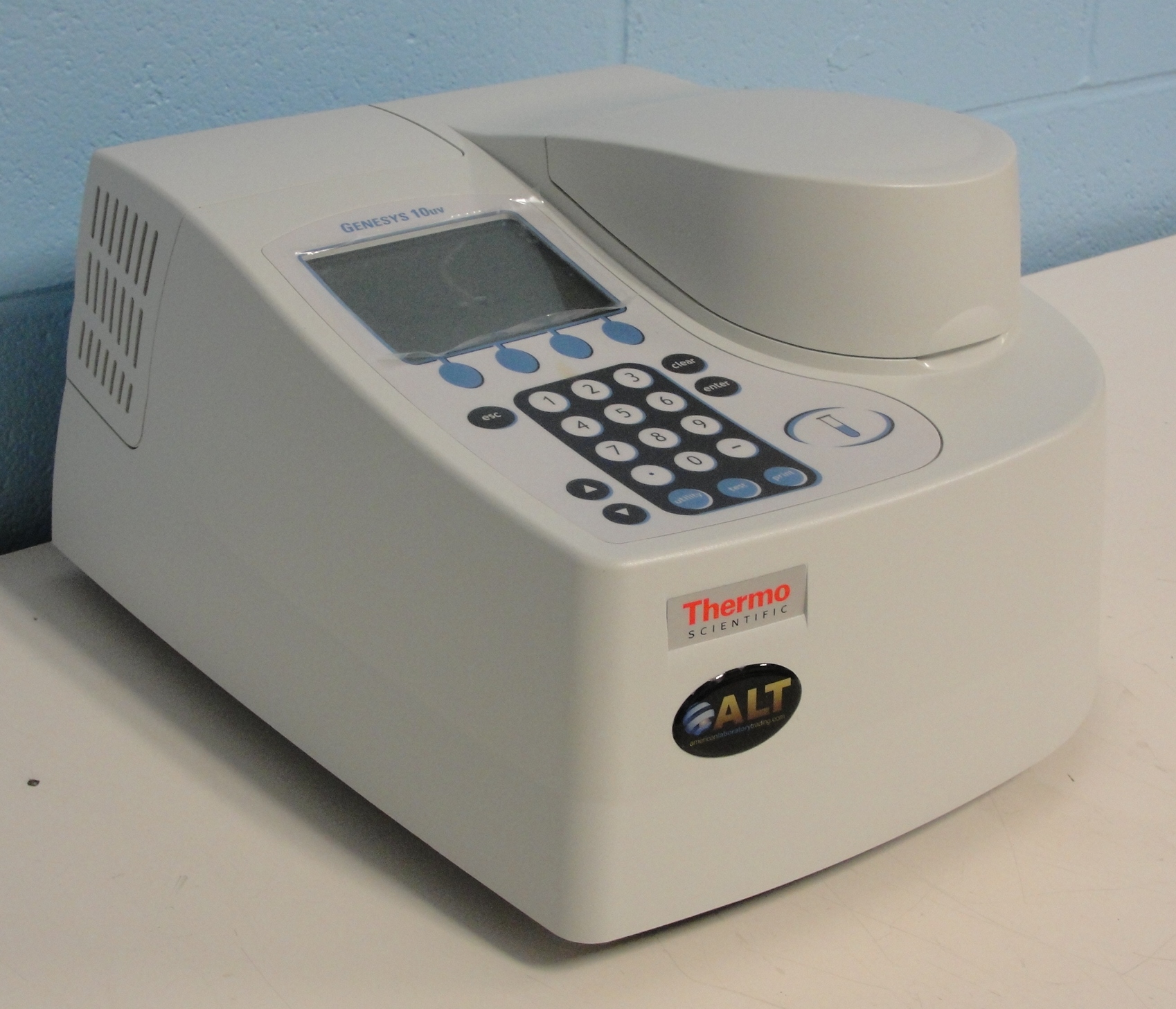 Thermo Scientific GENESYS 10 UV-Visible Spectrophotometer