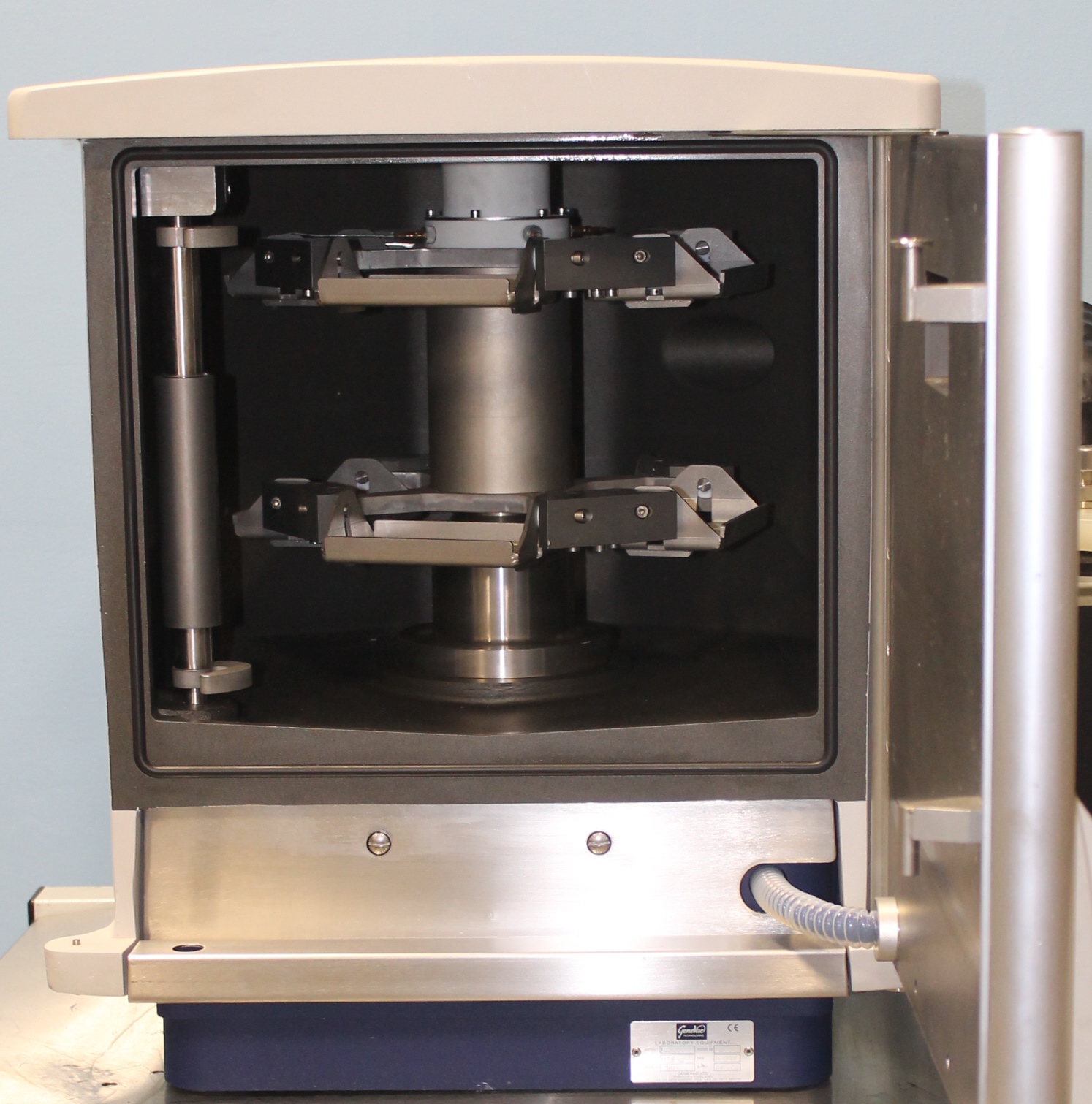 GeneVac HT-8 Series II Evaporation System