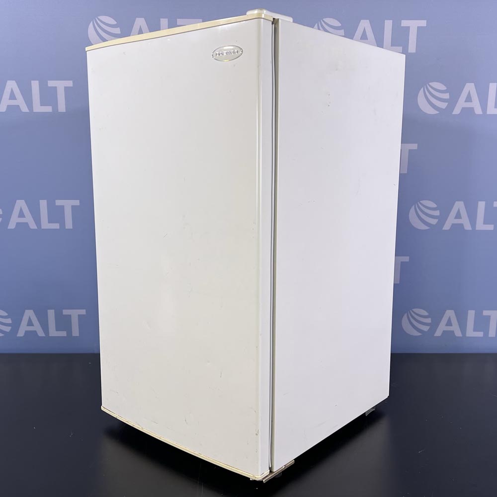 Daewoo Undercounter Refrigerator, Model FR-142