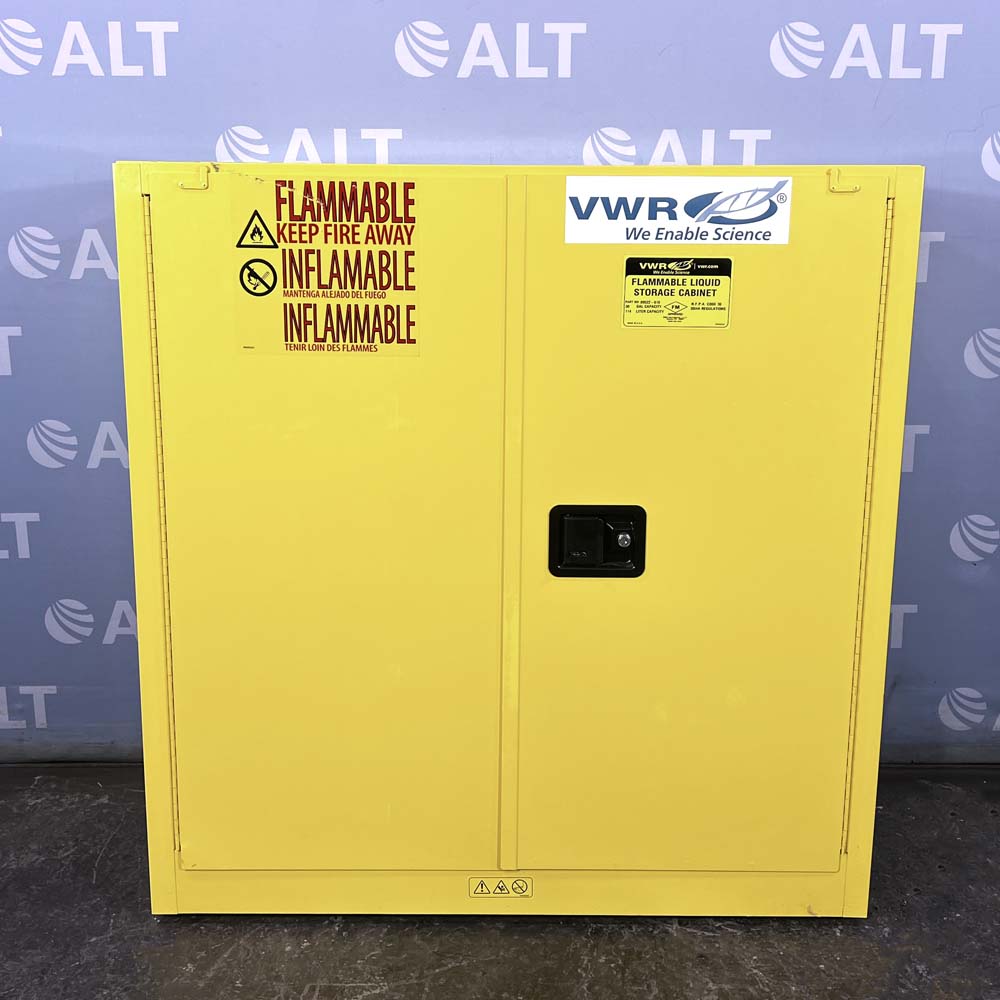 VWR 30 Gallon Capacity Flammable Liquid Storage Cabinet, P/N 89522-616