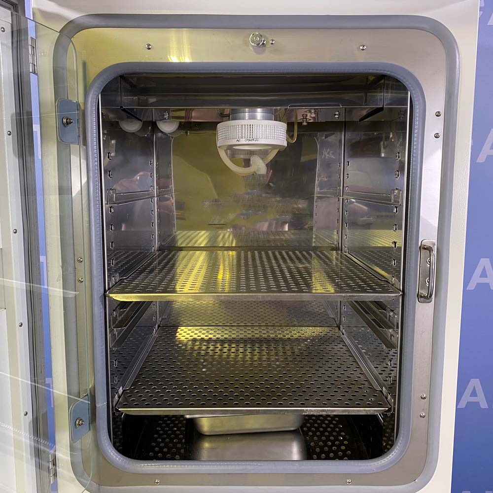 Thermo Forma Model 370 Series Steri-Cycle CO2 Incubator, Dual Stack
