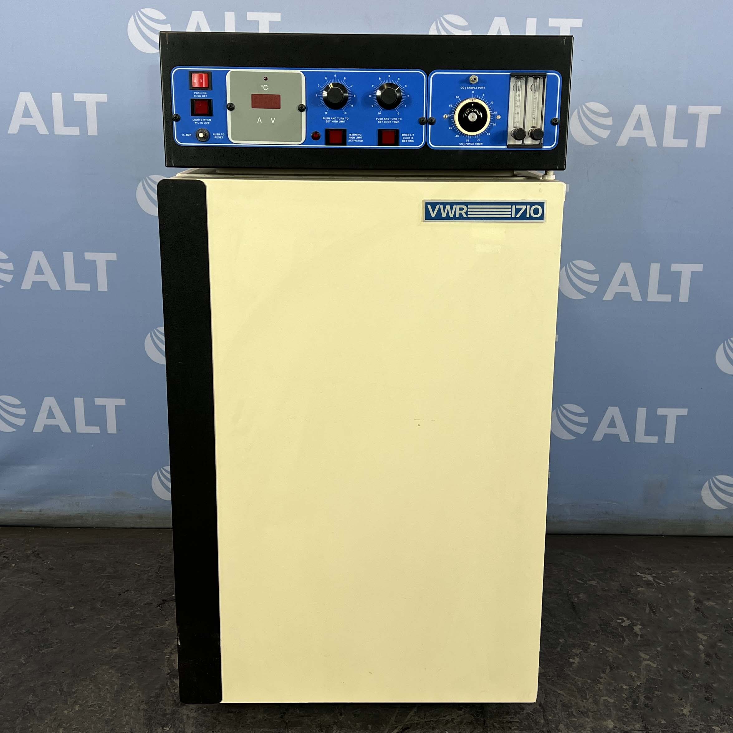 VWR / Sheldon 1710 Incubator