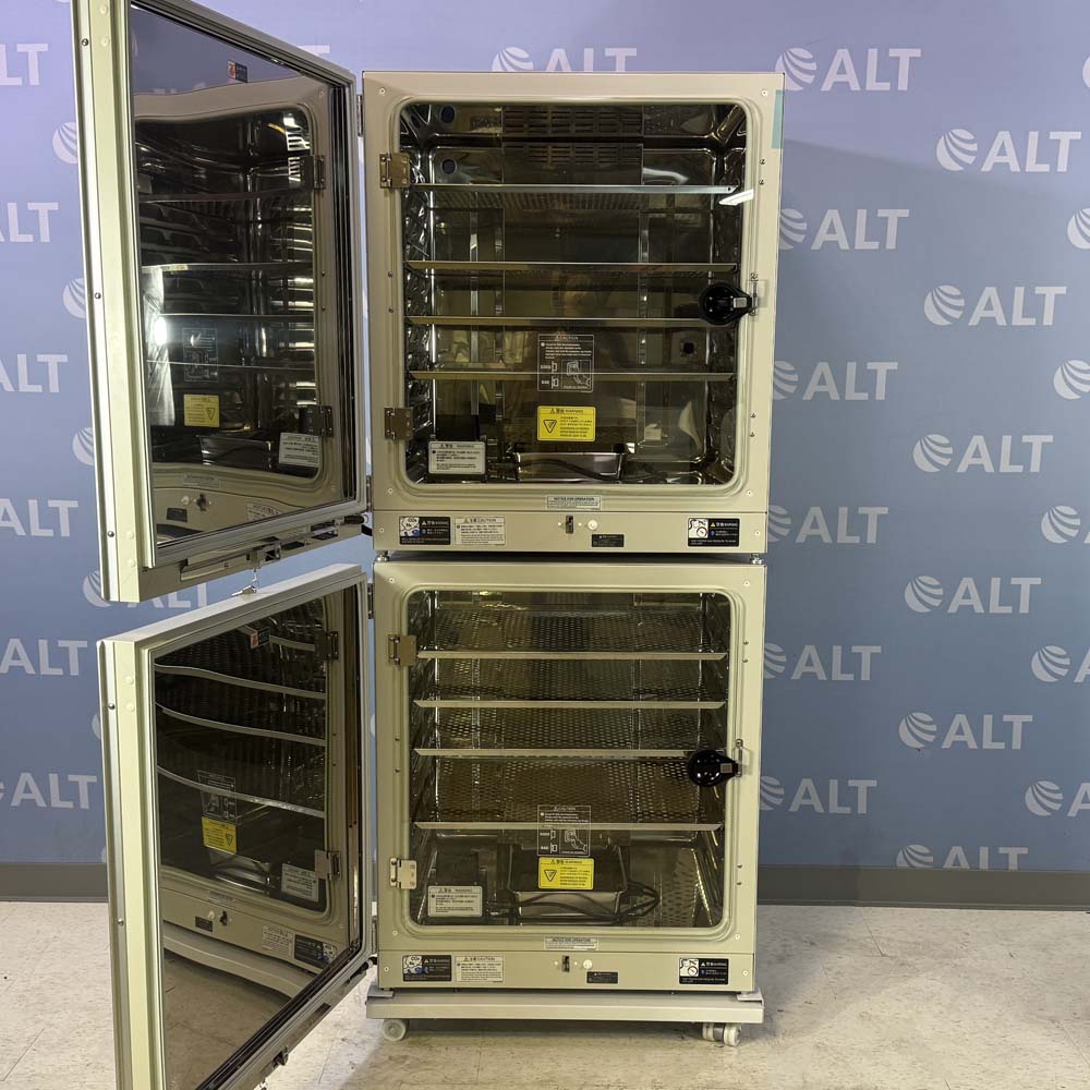 phcbi MCO-230AICUVLG-PA CO2 Incubator, Dual Stack