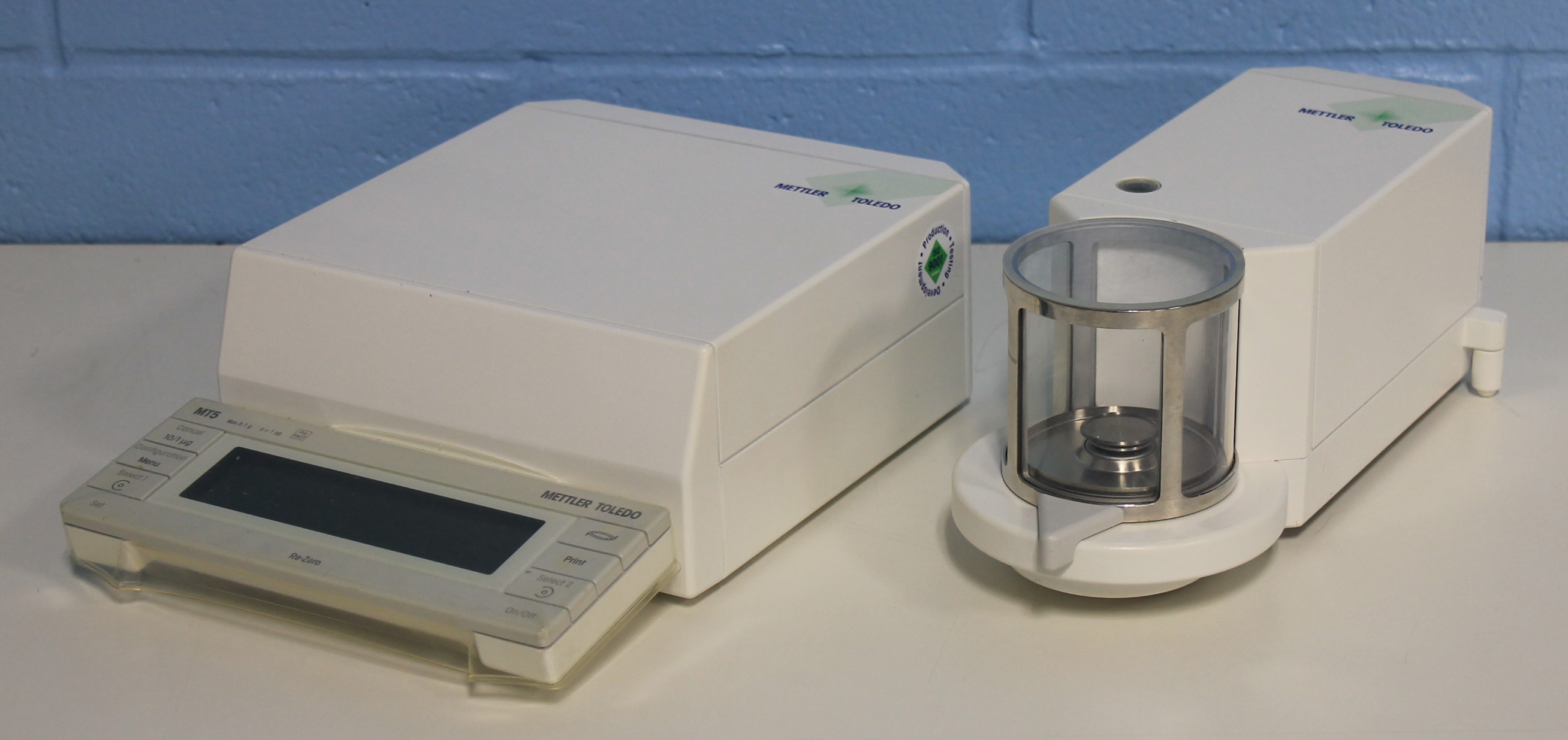 Mettler Toledo MT5 Micro Balance with LC-P45 printer
