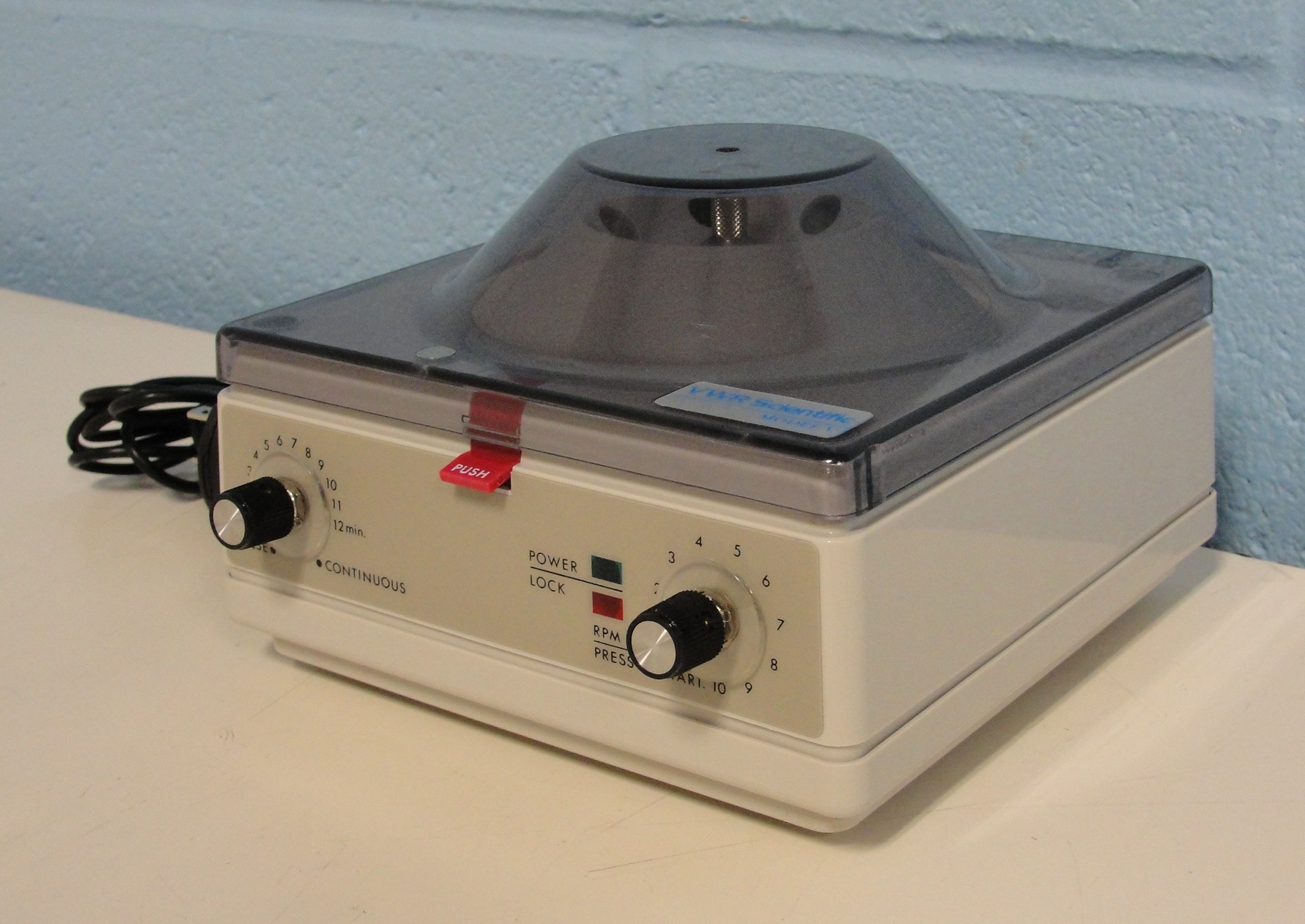 VWR Micro Centrifuge, Model V