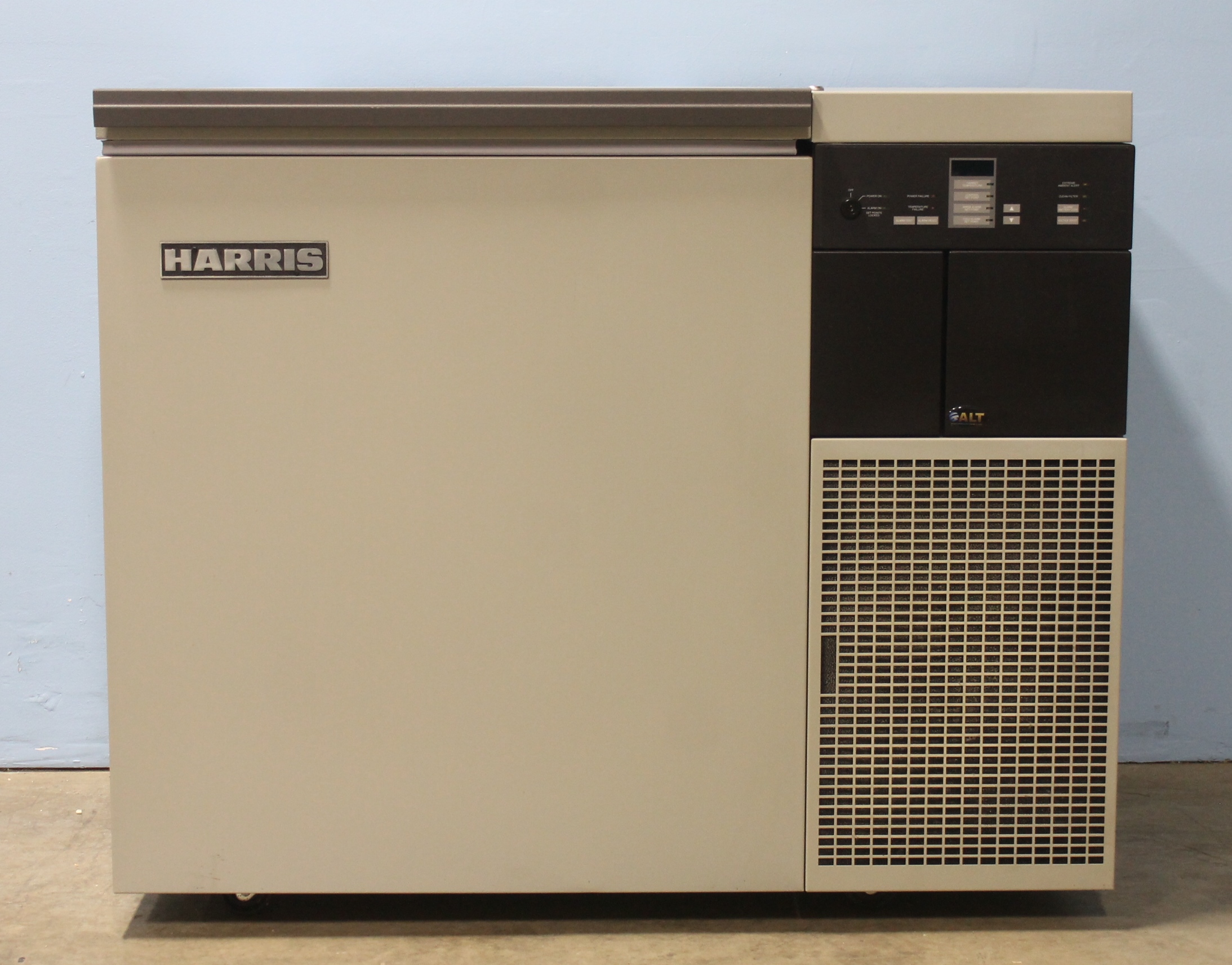 Harris Model SLT-7LS-90D33 Ultra-Low Chest Freezer