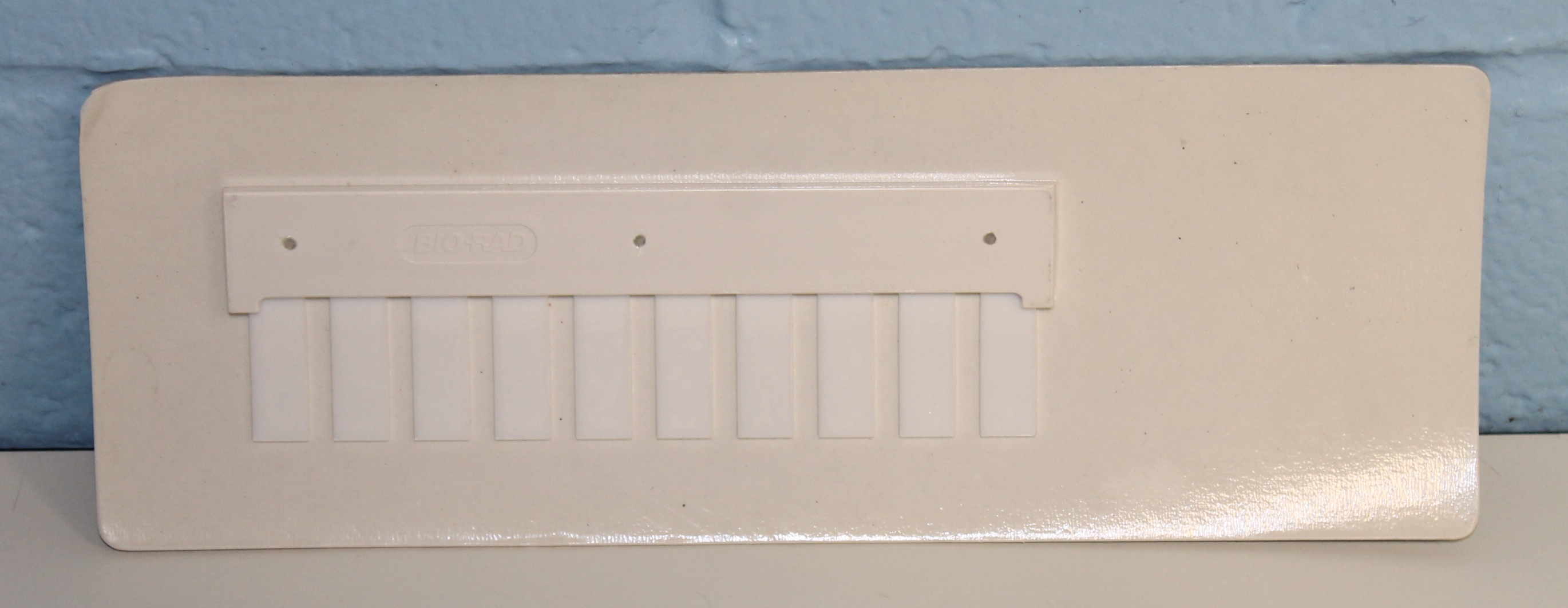 Bio-Rad PROTEAN II xi Comb CAT No. 1651878;10-well, 1.5 mm, Teflon