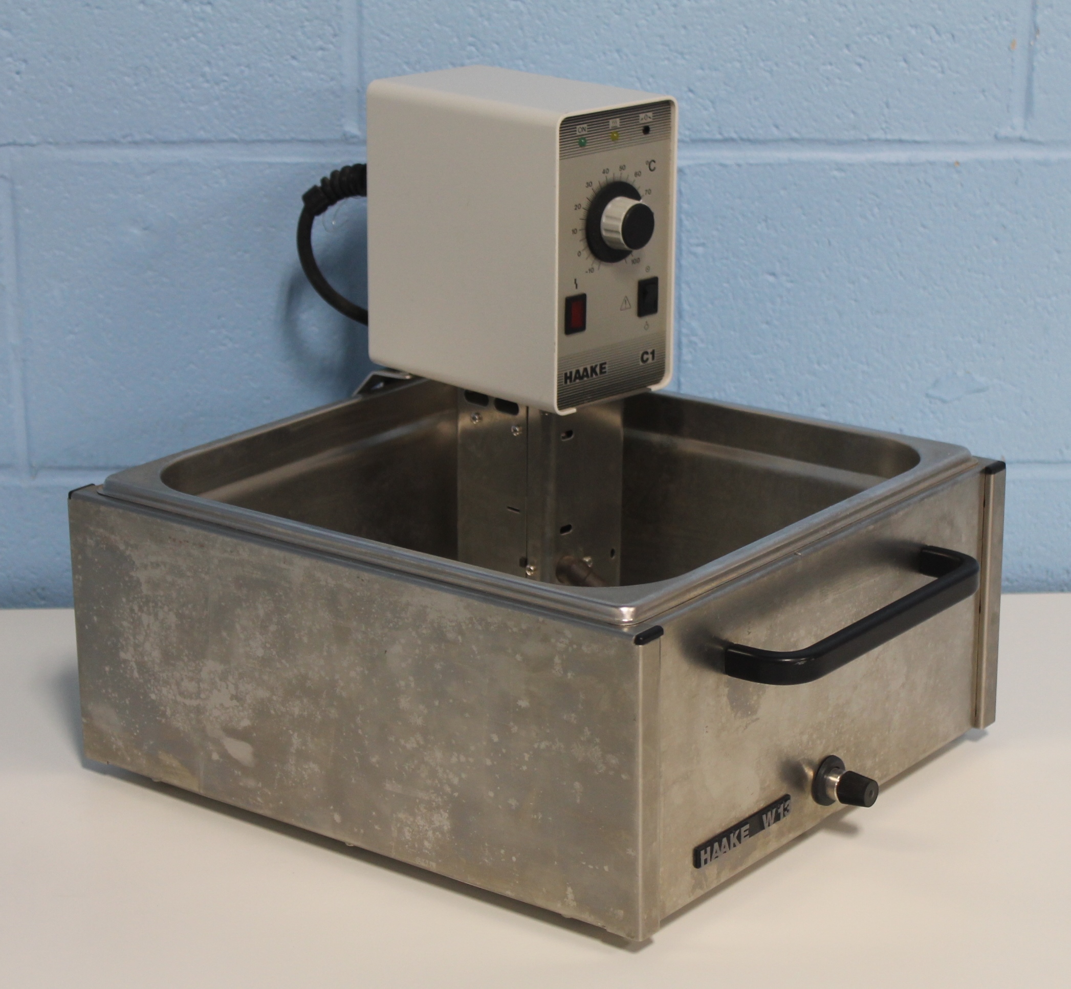 Haake W13 Water Bath with C1 Analog Immersion Circulator