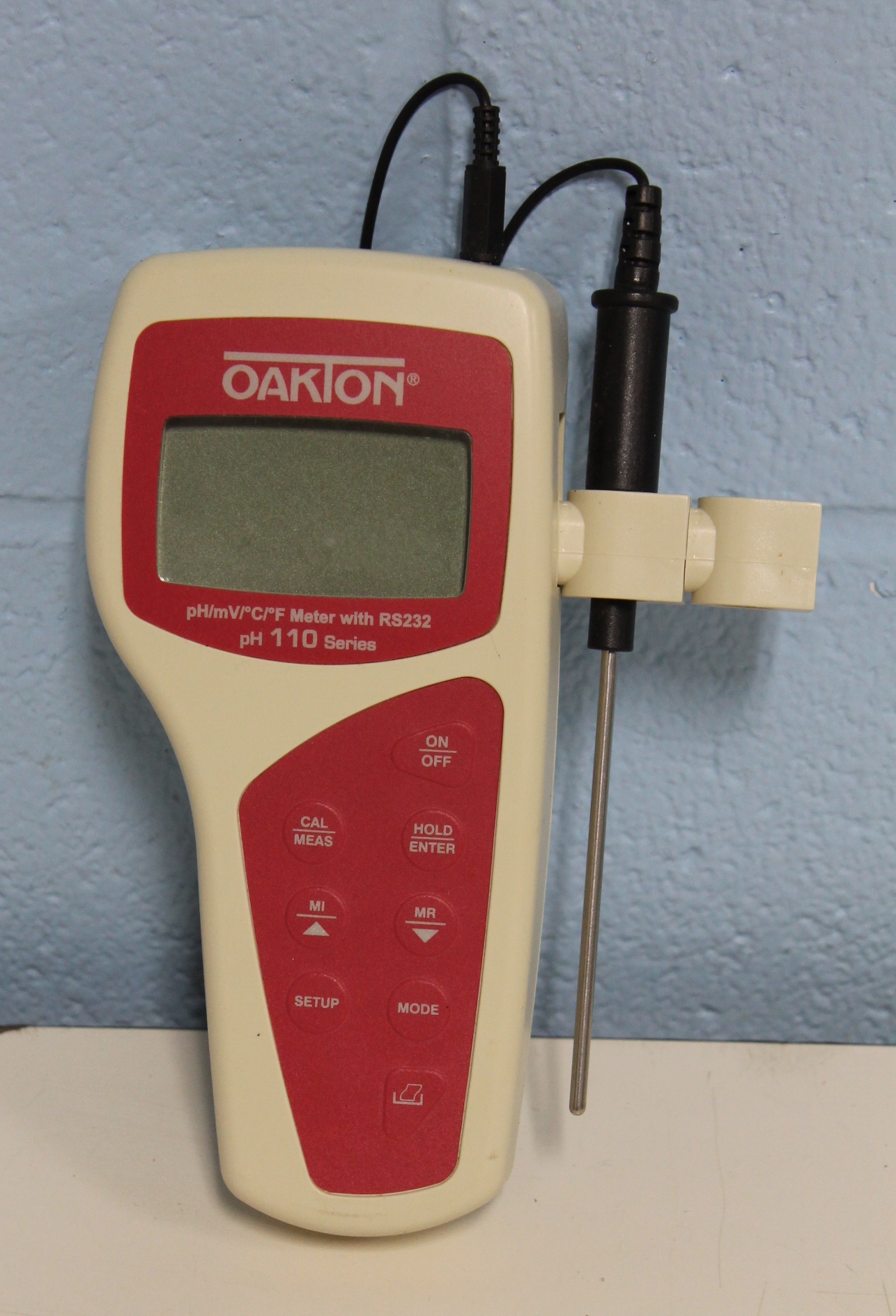 Oakton pH 110 Handheld pH/mV Meter